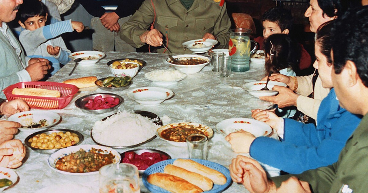 ‘Ik ben dol op de lievelingssoep van Saddam Hoessein’: een blik in de ...