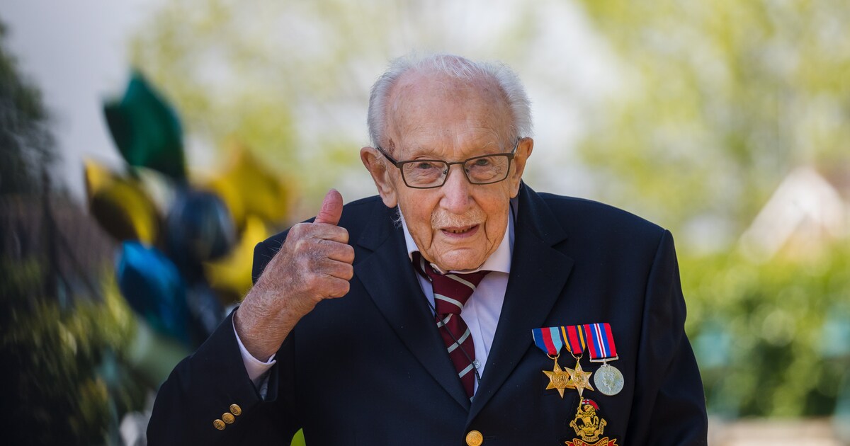 Queen doorbreekt isolement om ‘Captain Tom’, die miljoenen inzamelde ...