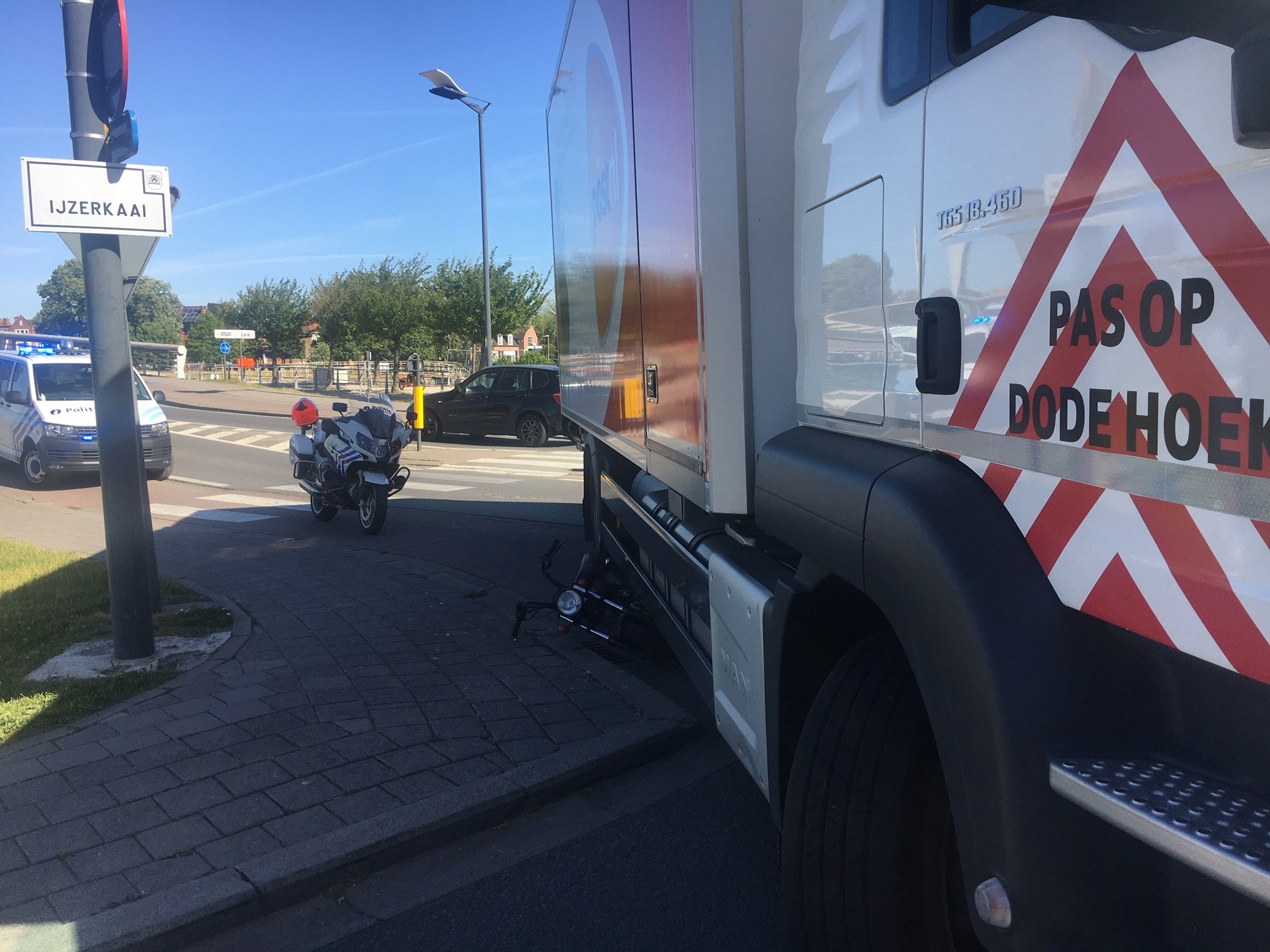 Om de drie dagen vindt in Vlaanderen een dodehoekongeval plaats | De Morgen