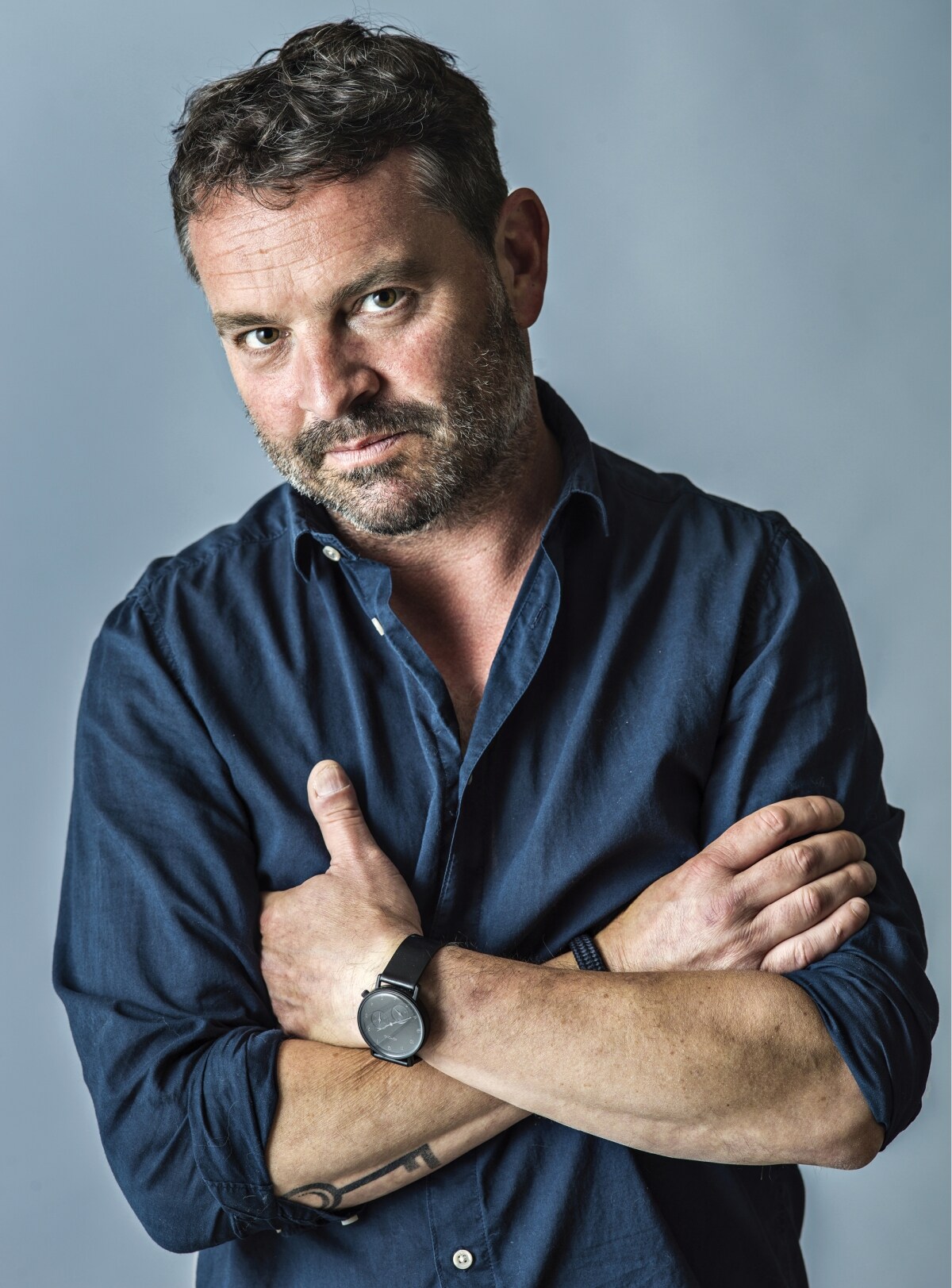 ‘Ik moet soms vechten tegen de somberheid, maar humor is een goed ...