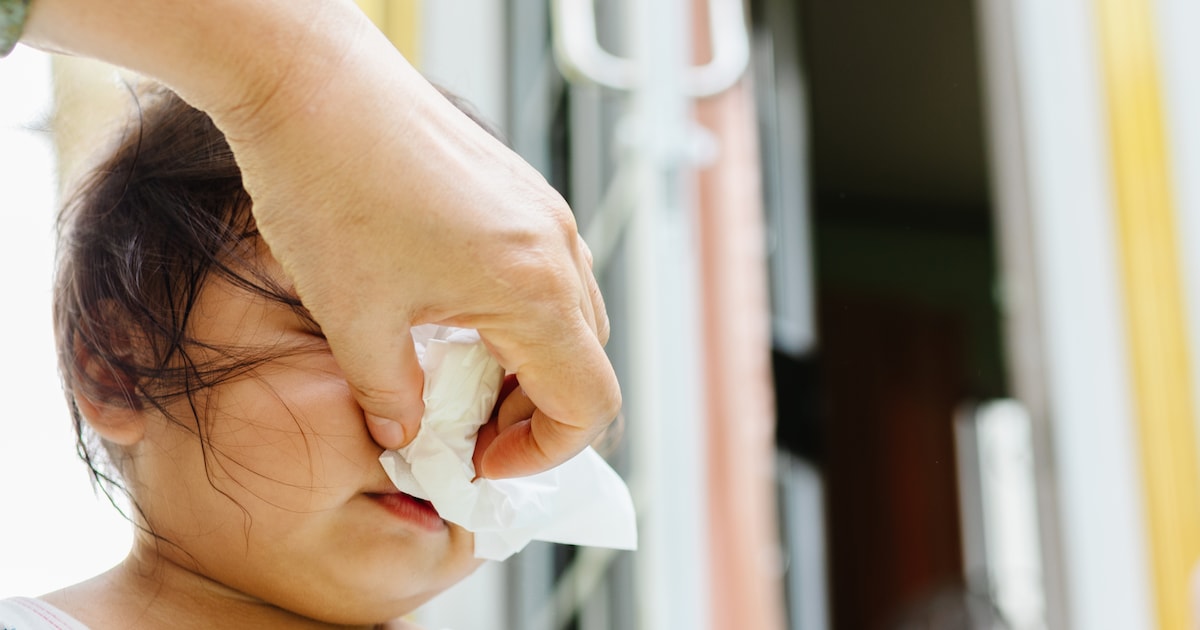 Hoe herken je een kleuter met corona tussen al die druipneuzen? | De Morgen