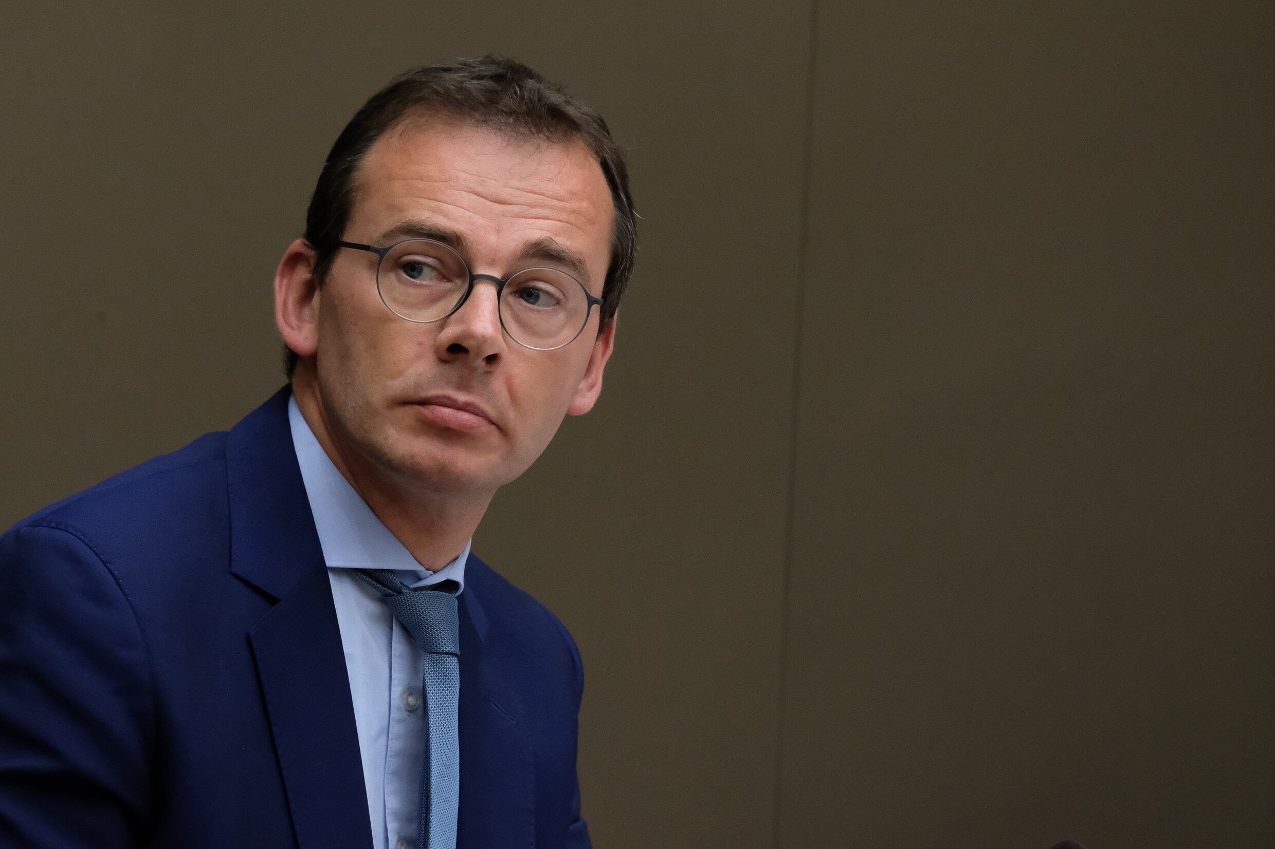 Beke krijgt het niet meer uitgelegd: warrige uitleg over ‘toevallig ...