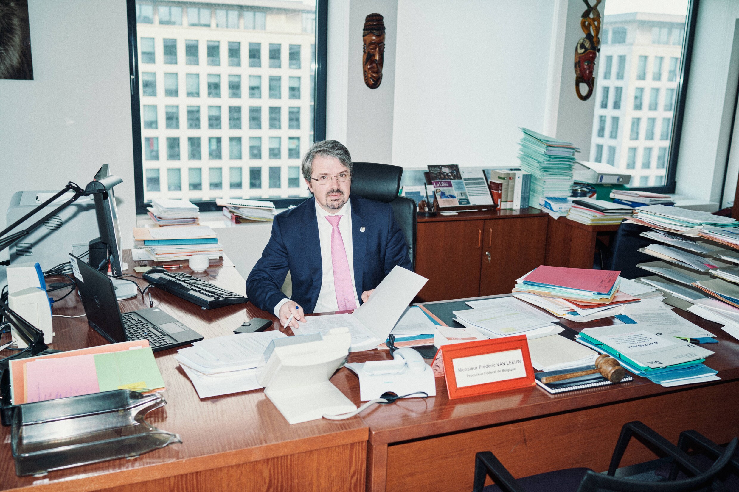 In één klap 4.000 mensen naar de gevangenis: magistratuur legt bom ...