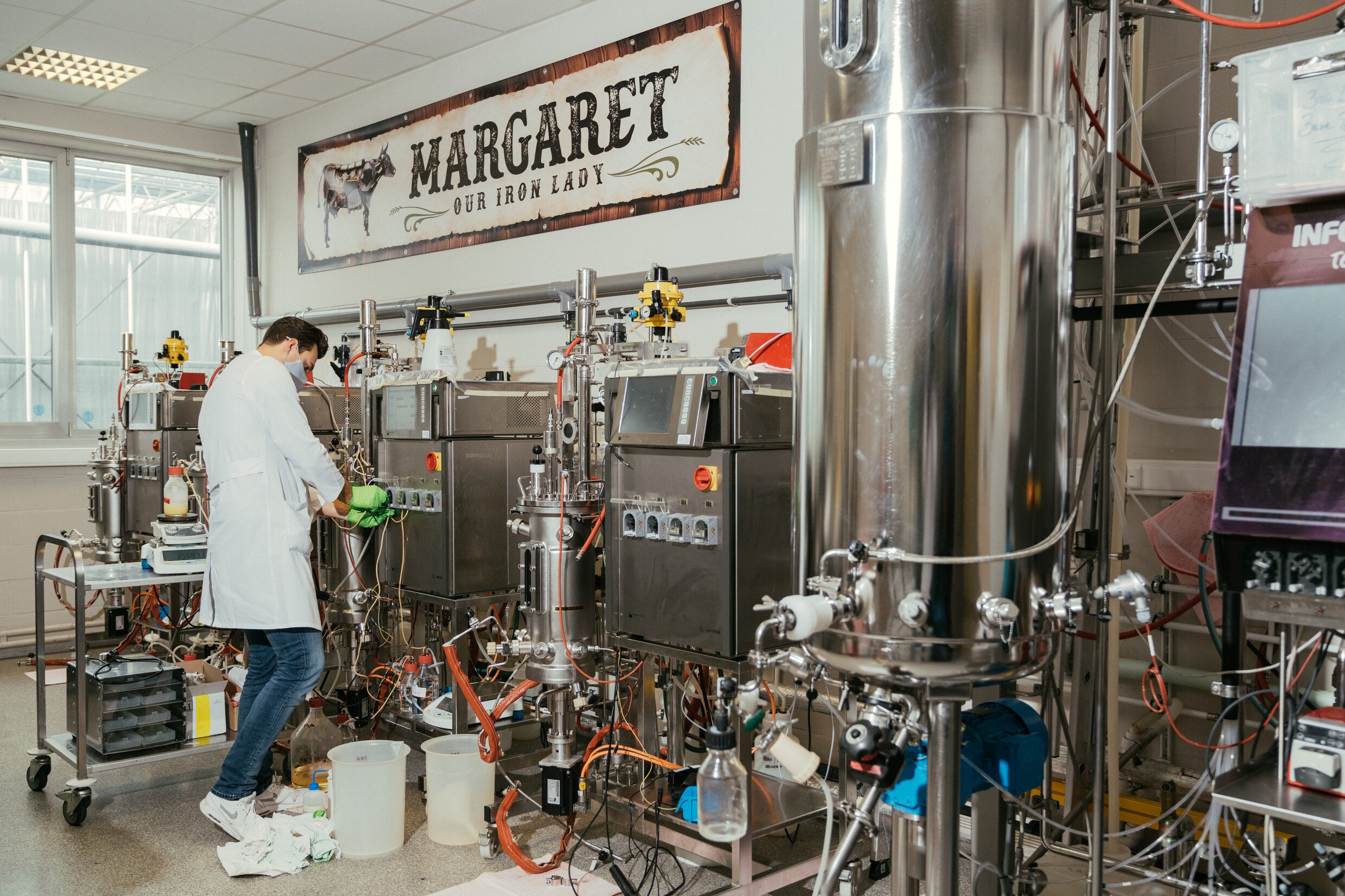 Labo in Gent moet droom van Nederlandse boer realiseren: melk maken ...