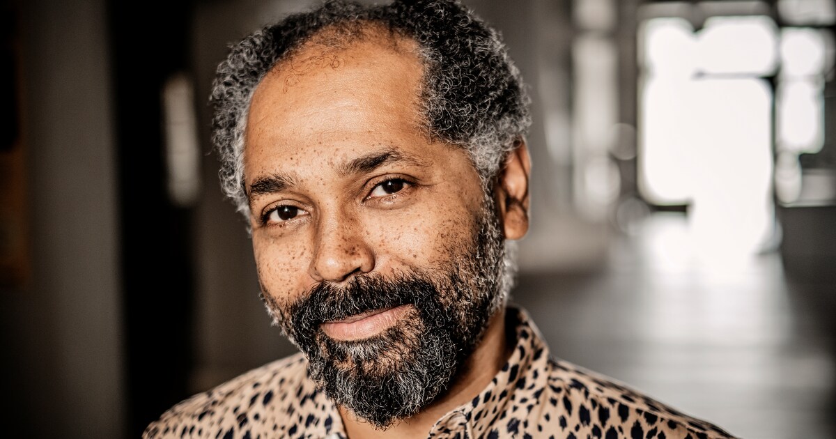 Ronny Mosuse: ‘Ik vroeg mijn pleegmoeder dagelijks om bij mijn broers ...