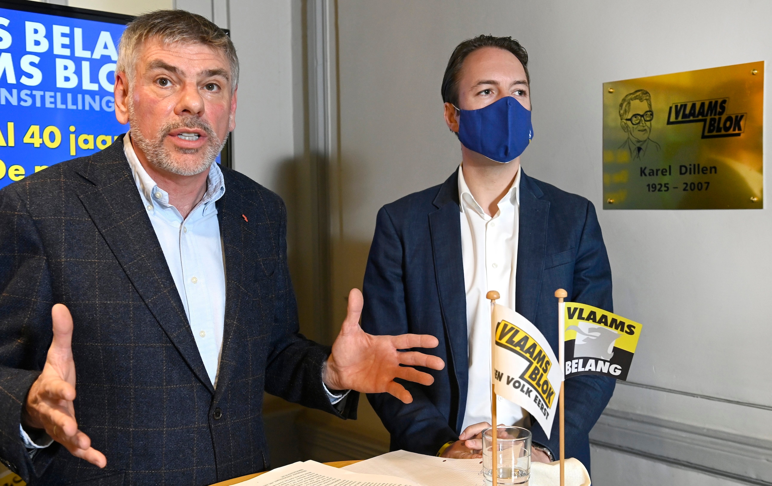 ‘Ik voelde dat er stront aan de knikker was’: hoe Filip Dewinter met ...