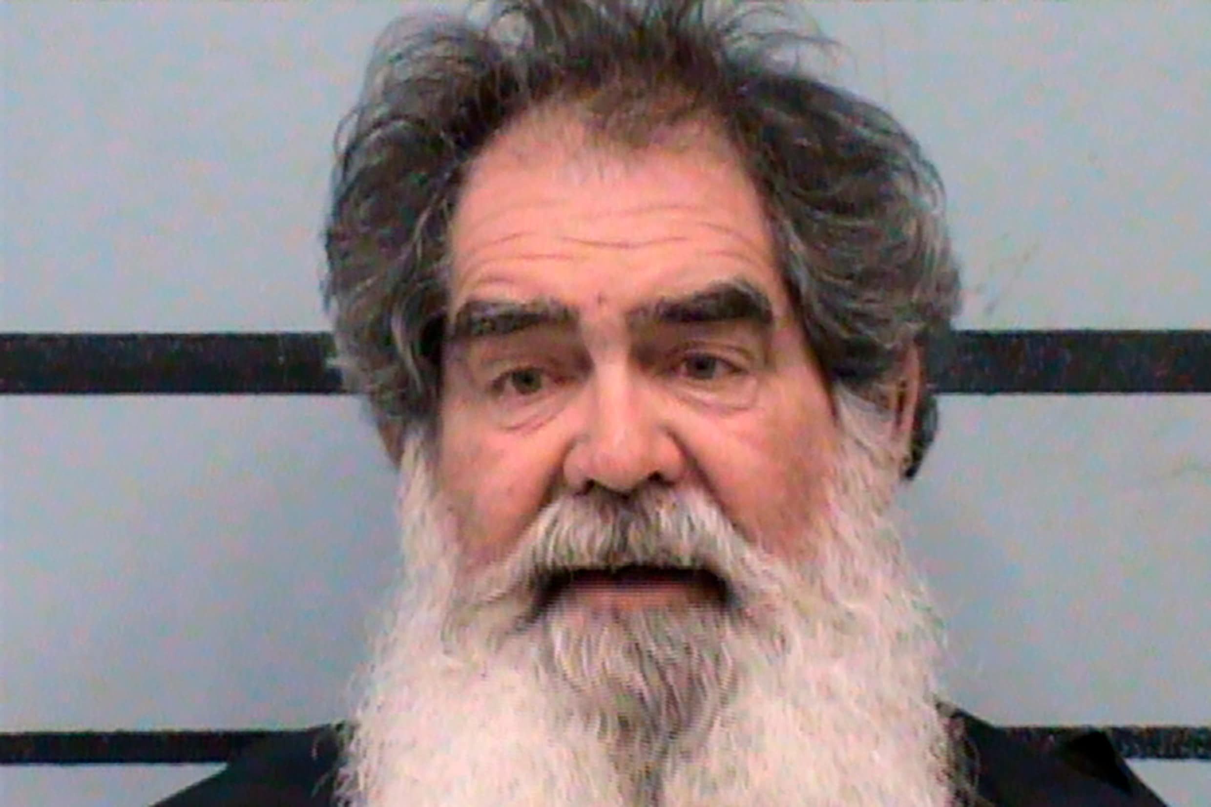 66-jarige Amerikaan houdt Nationale Garde met vaccin-vracht onder schot ...