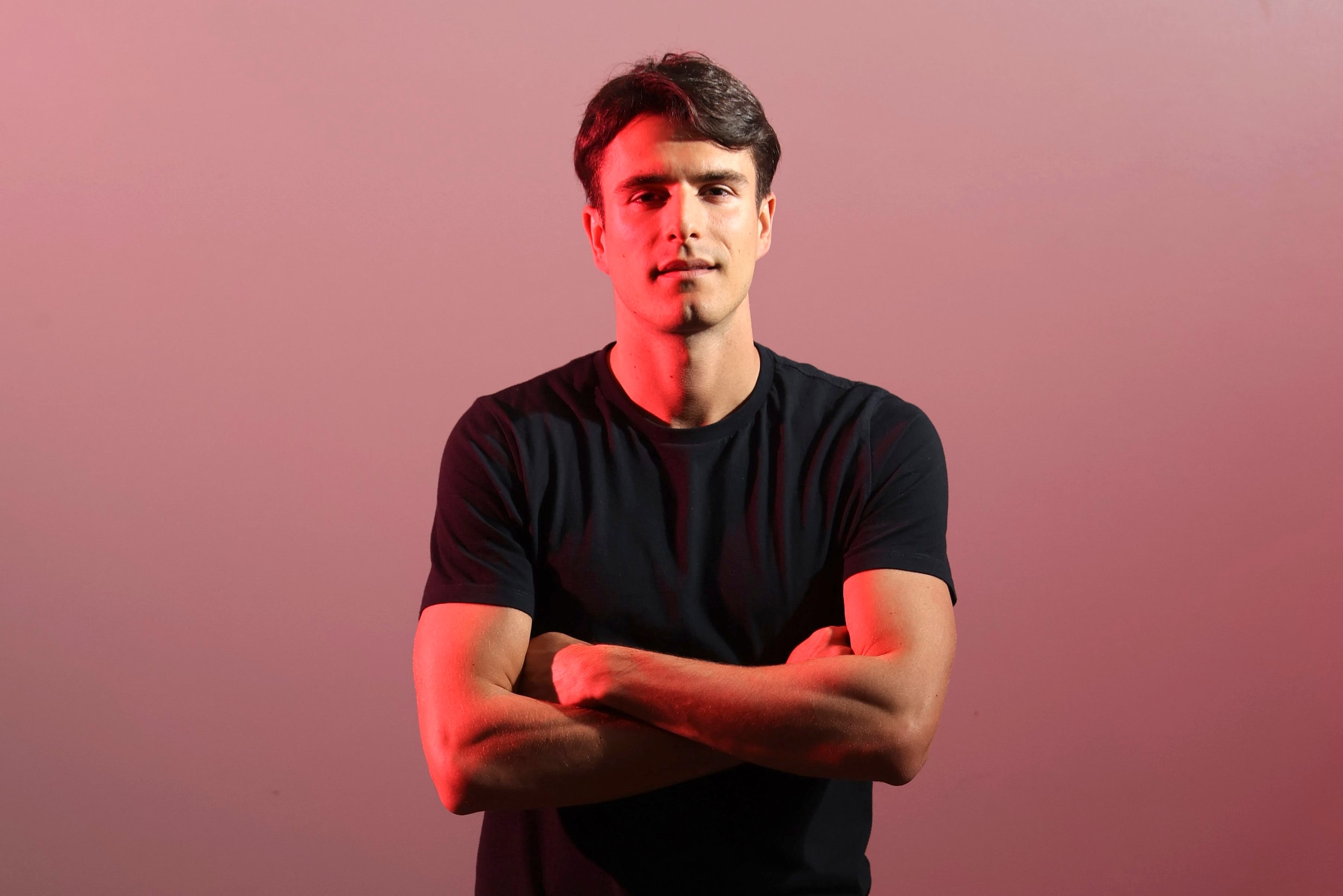 Conner Rousseau begint aan zijn tocht door de woestijn: ‘Dat is heel ...