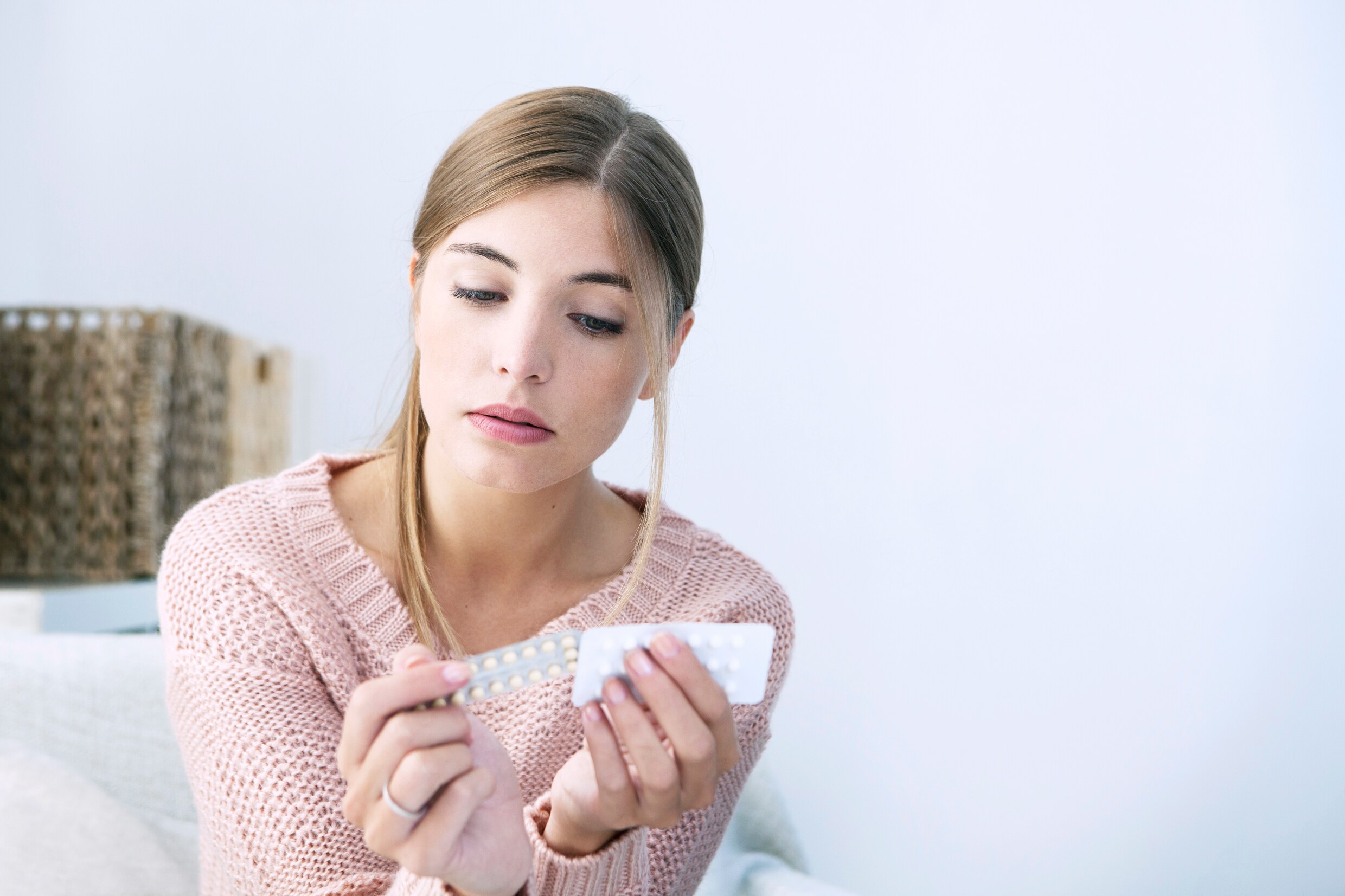 De pil ligt steeds meer onder vuur: ‘Niet menstrueren is misschien ...
