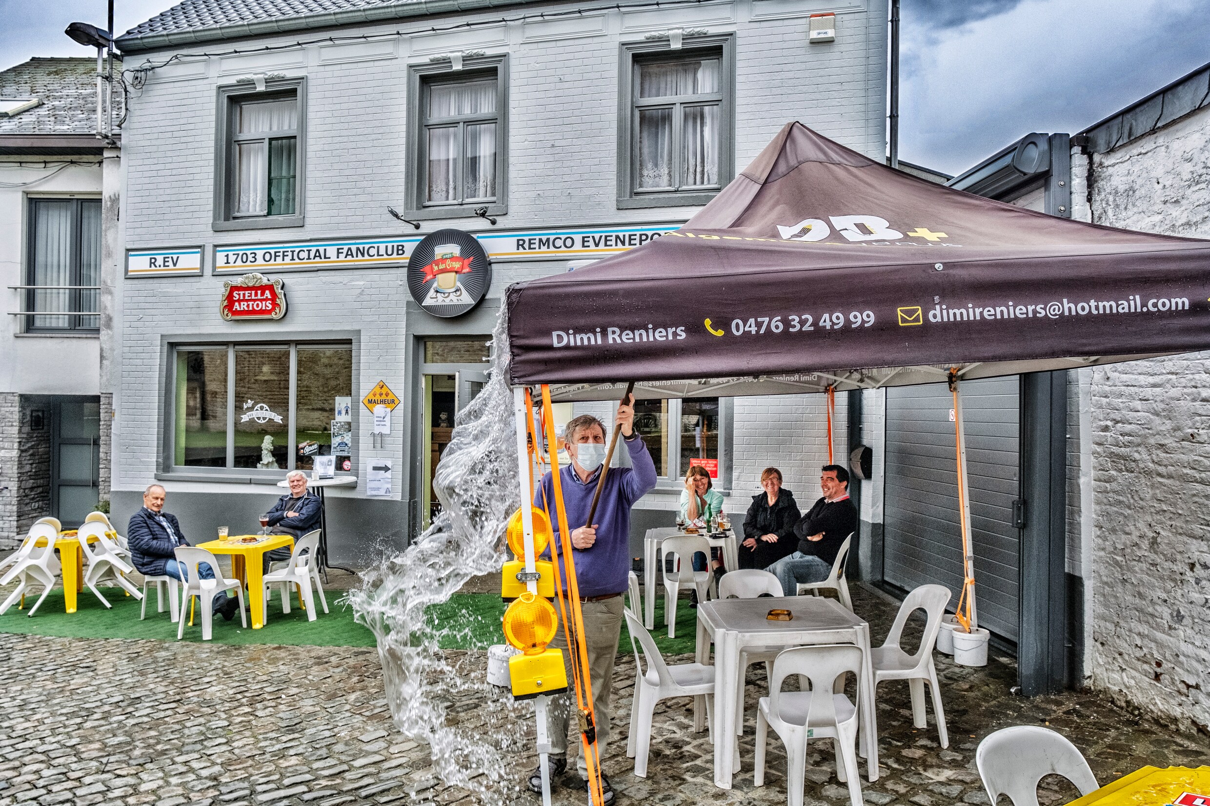 Is de bruine kroeg aan het uitsterven? ‘Ik mag van de pastoor extra ...