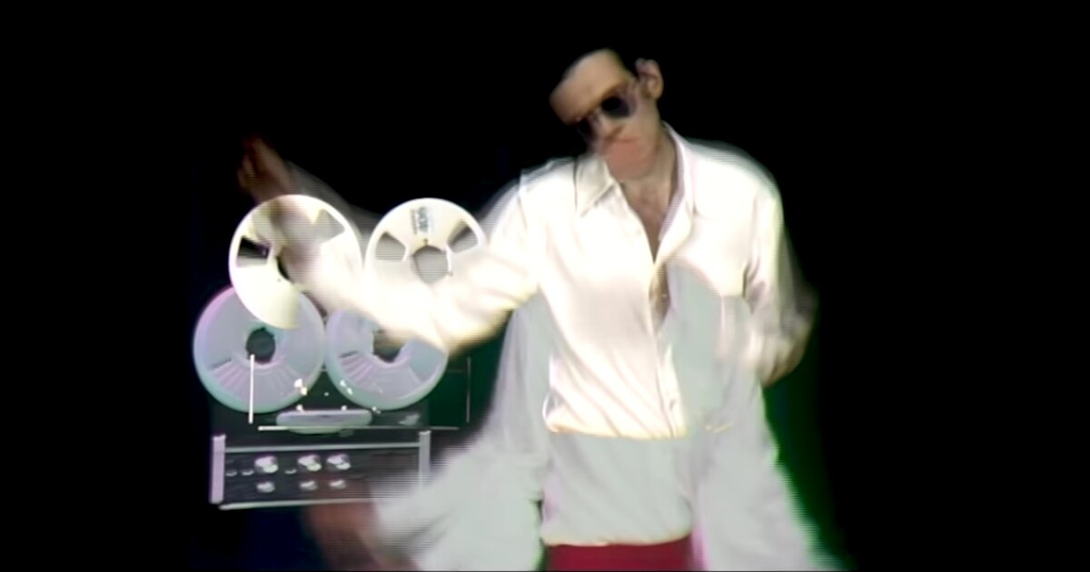 DEEWEE TEEVEE levert wellicht de beste twaalf minuten van uw weekend op ...