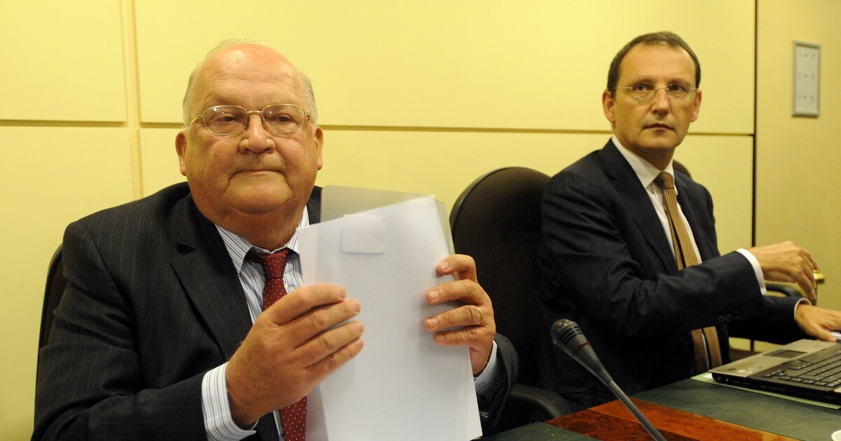 Meteen opschudding bij start Kamercommissie Dexia | De Morgen