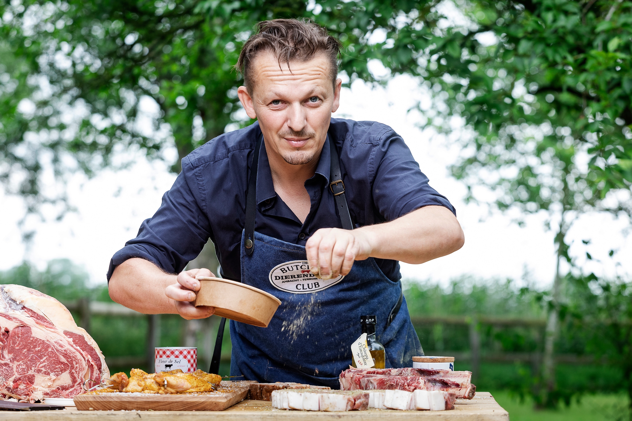 ‘Als je daarmee grilt, heb je zwart vlees’: de 10 beste barbecuetips ...