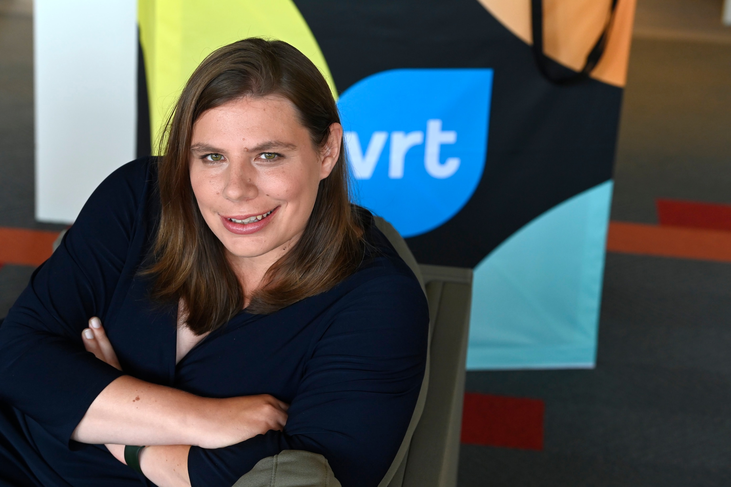 3 maanden na het ontslag van Jansegers en Vermeir blijkt de VRT in twee ...