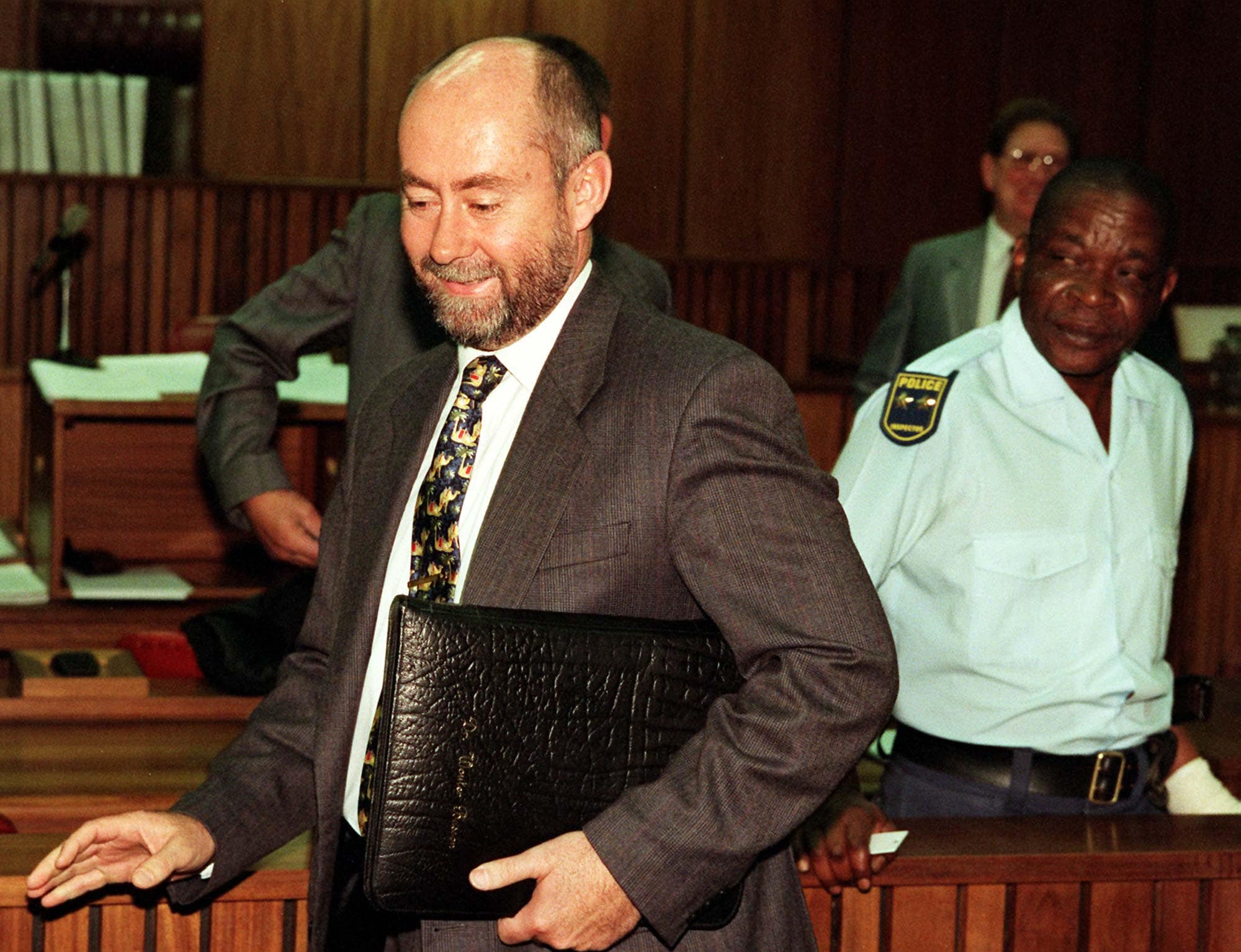‘Dr. Death’ wou tijdens apartheid zwarte vrouwen steriliseren, maar ...