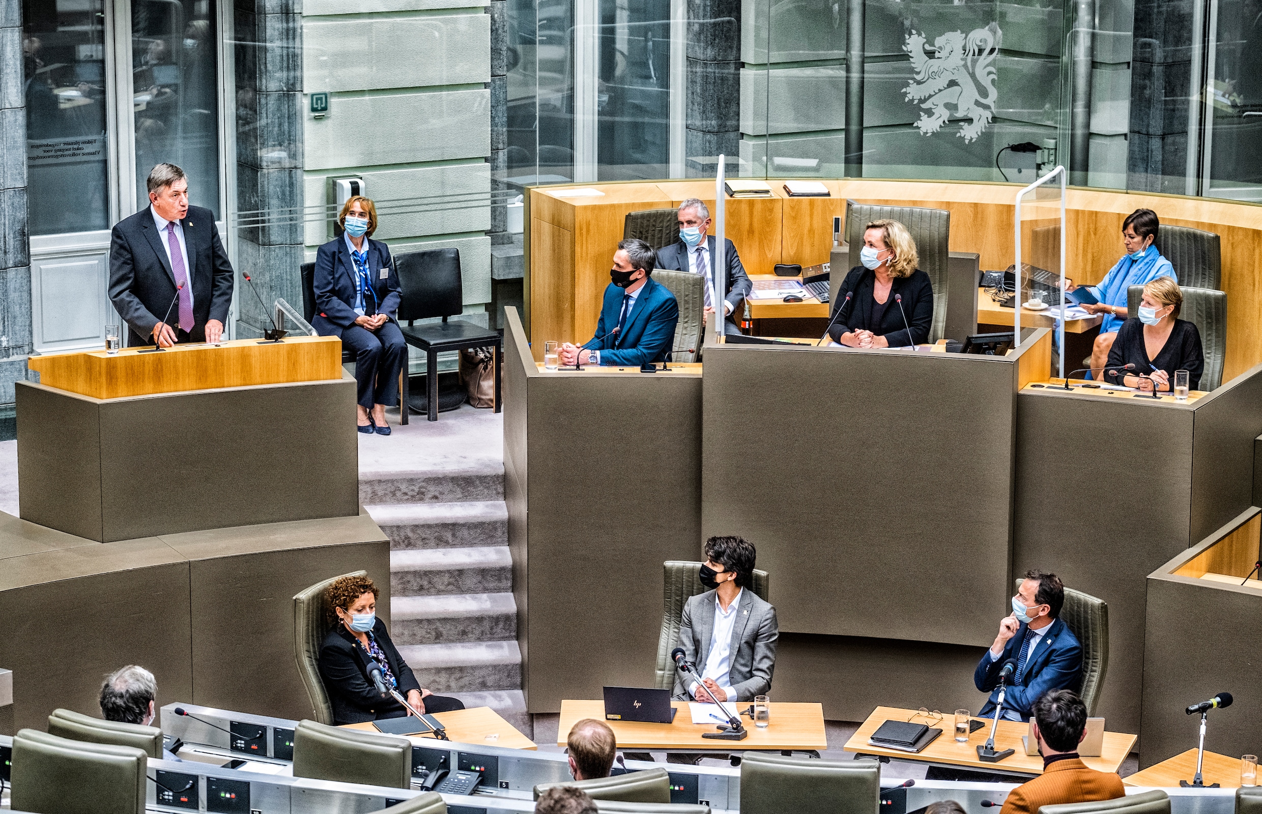 Meteen naar het Vlaams Parlement: N-VA en Open Vld willen ...