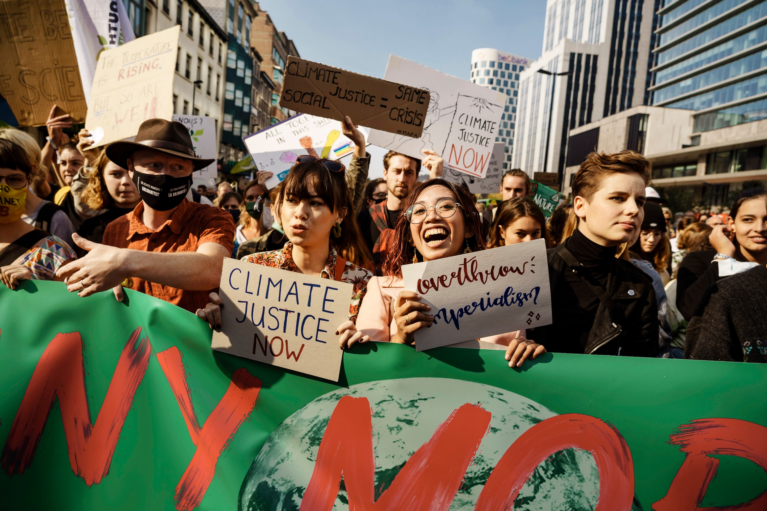 ‘Jij wil voor Vlaams Belang stemmen, wat denk je van ...