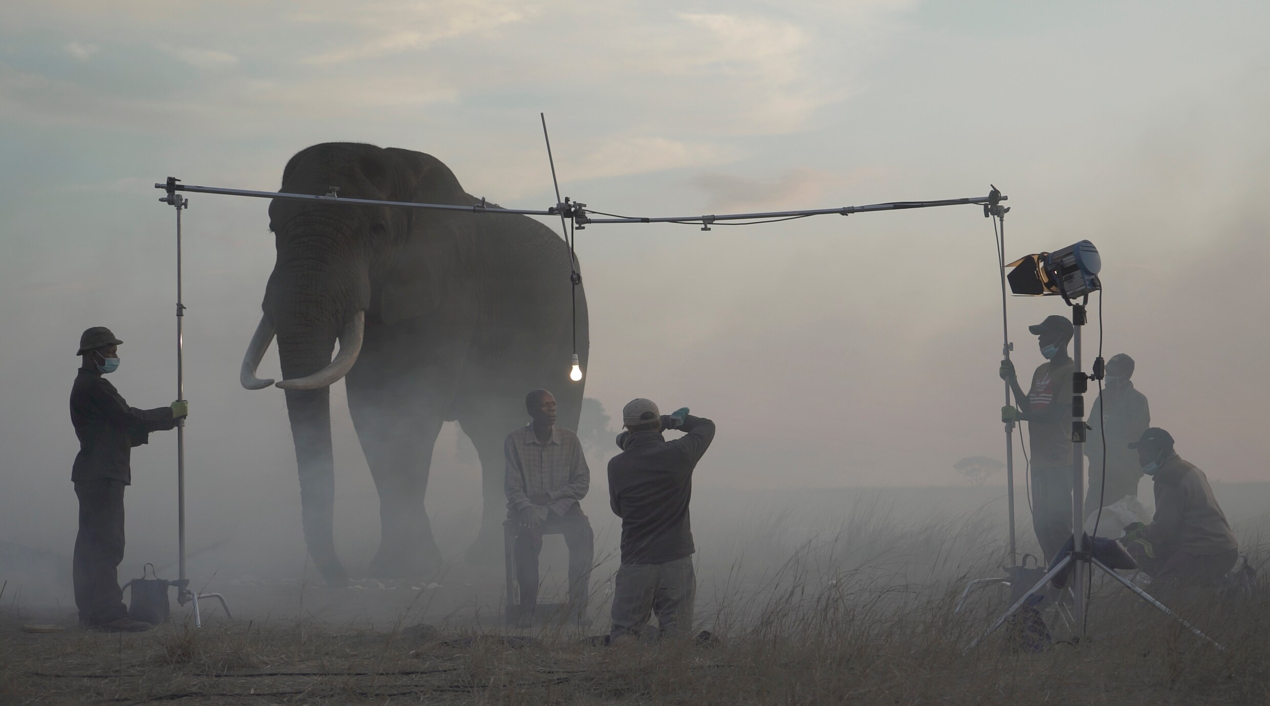 Fotograaf portretteert mensen en dieren die getroffen werden door ...