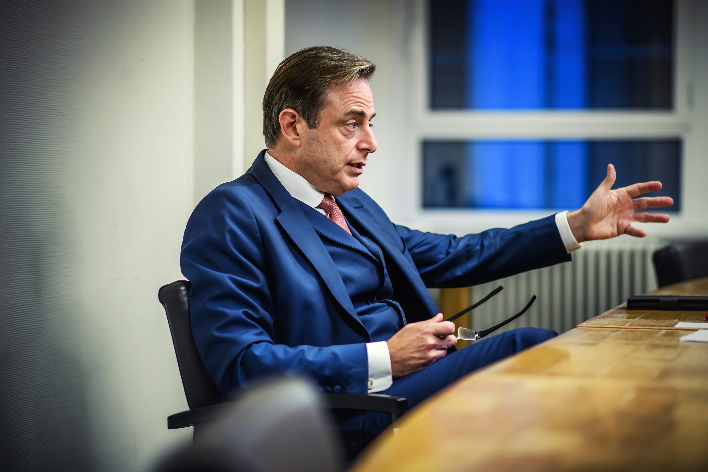 Flirten op politiek niveau: hoe N-VA en Vooruit zachtjes naar elkaar ... Flirten op politiek niveau: hoe N-VA en Vooruit zachtjes naar elkaar ...