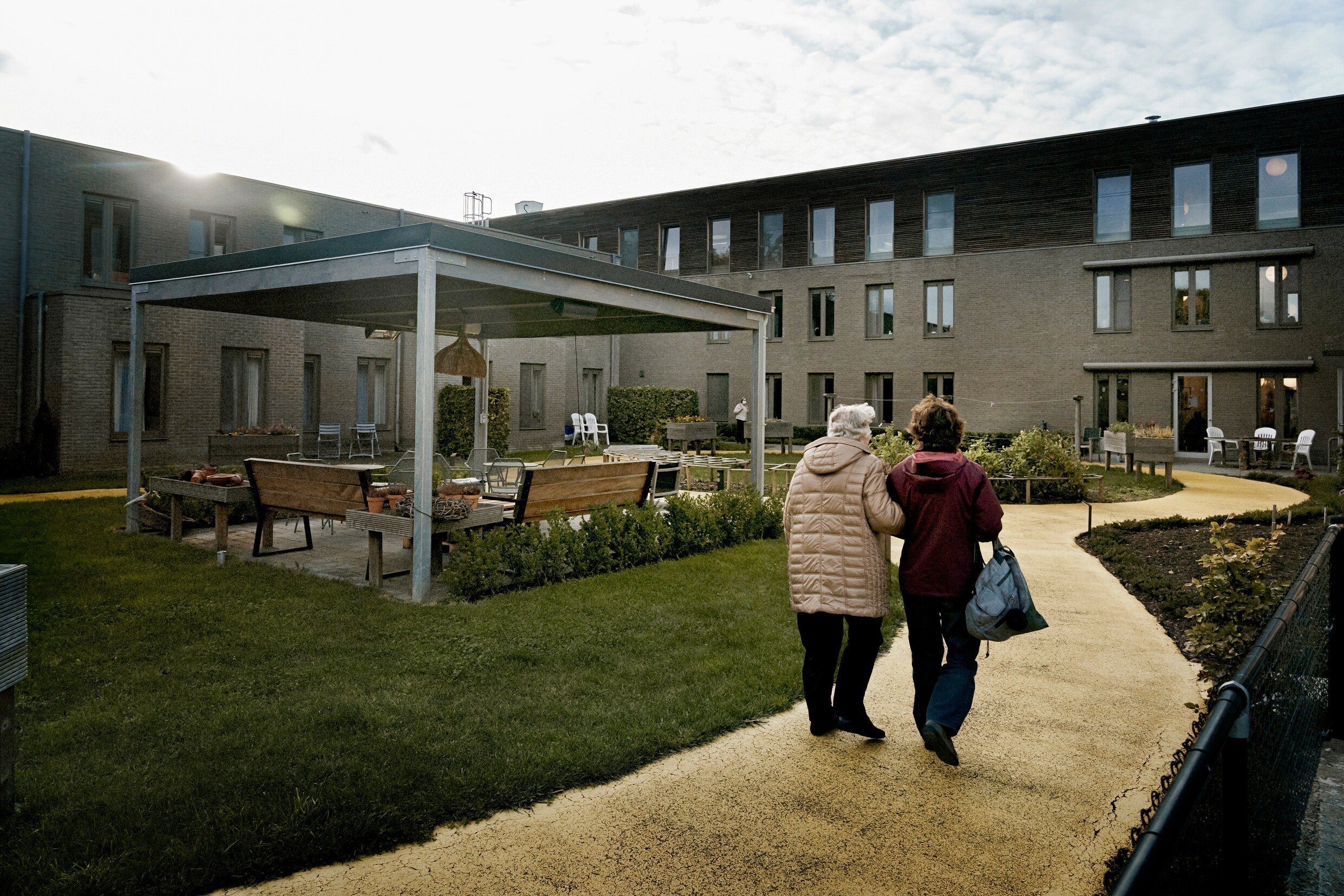 ‘Wolven in schaapsvacht’: hoe schijnvzw’s de privatisering van de zorg ...