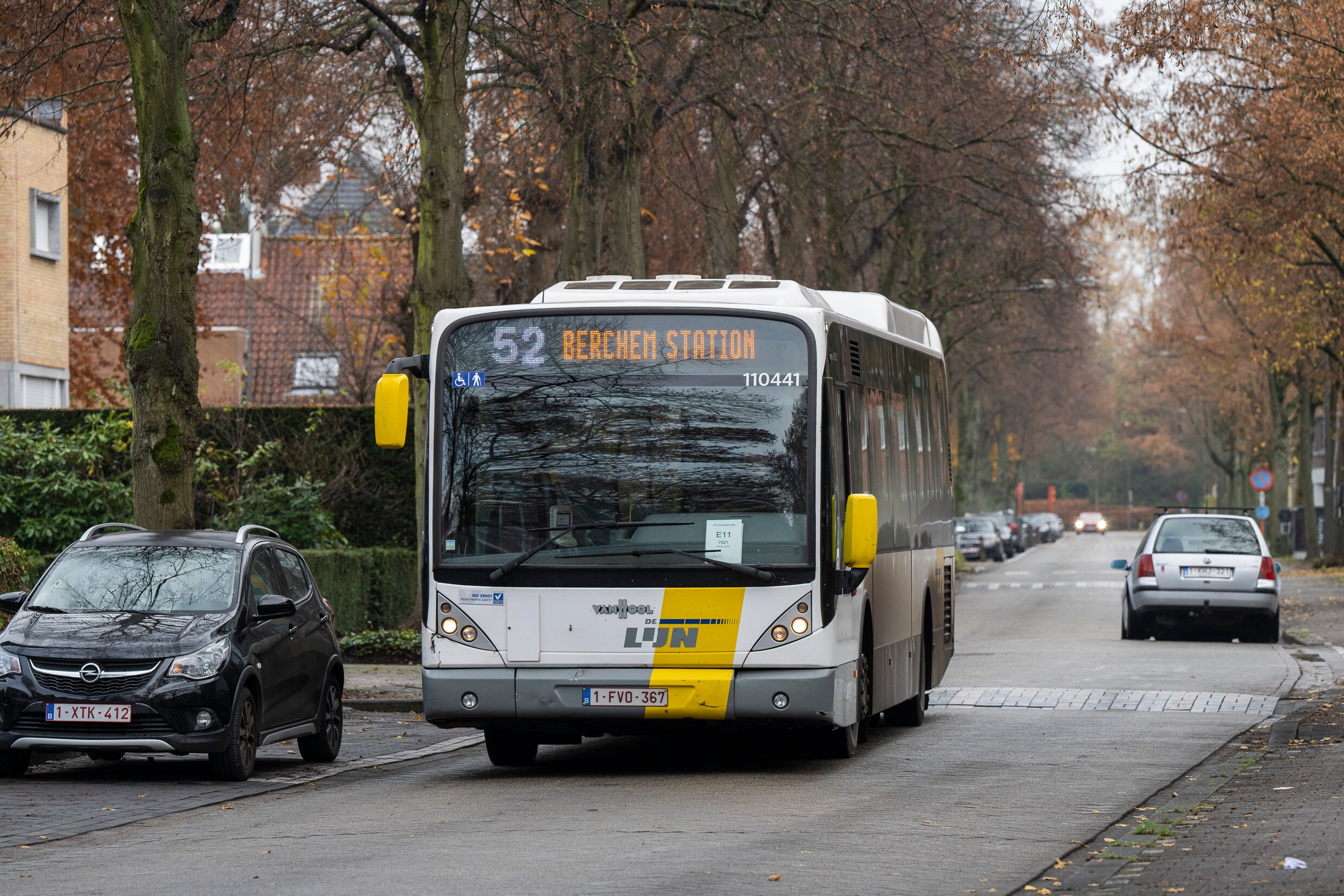 Zes op de tien bussen en trams van De Lijn rijden maandag | De Morgen