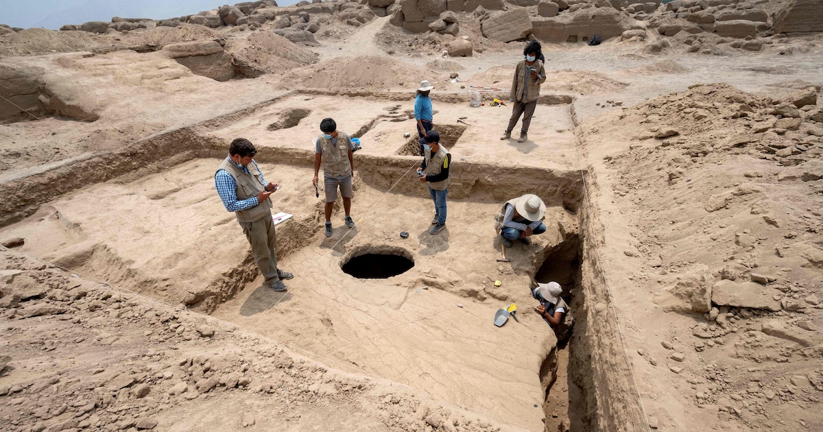 Archeologen ontdekken tweeduizend jaar oude mummie met fragment uit de ...