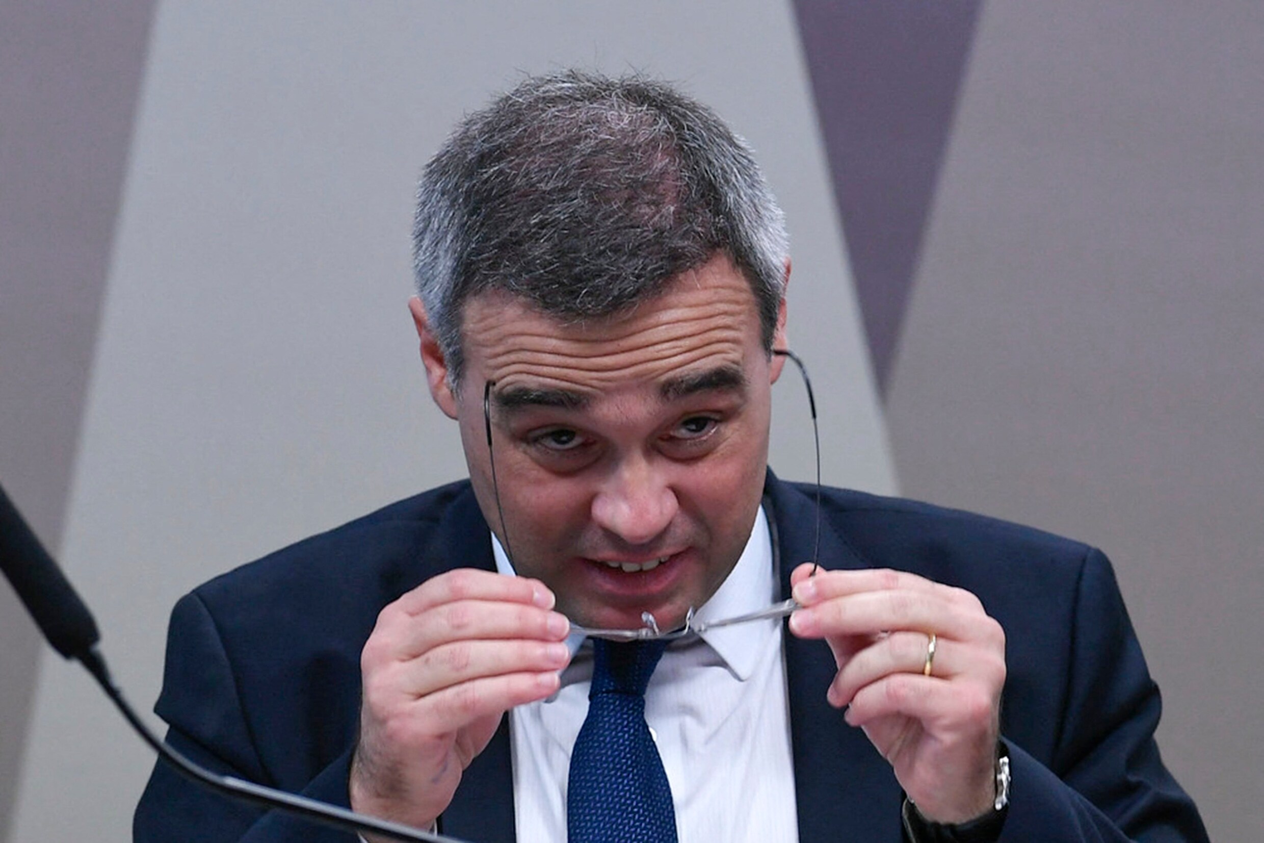 Bolsonaro benoemt ‘vreselijk evangelische rechter’ in Hooggerechtshof ...
