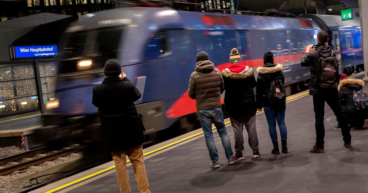 Man springt op vertrekkende hogesnelheidstrein in Oostenrijk na ...
