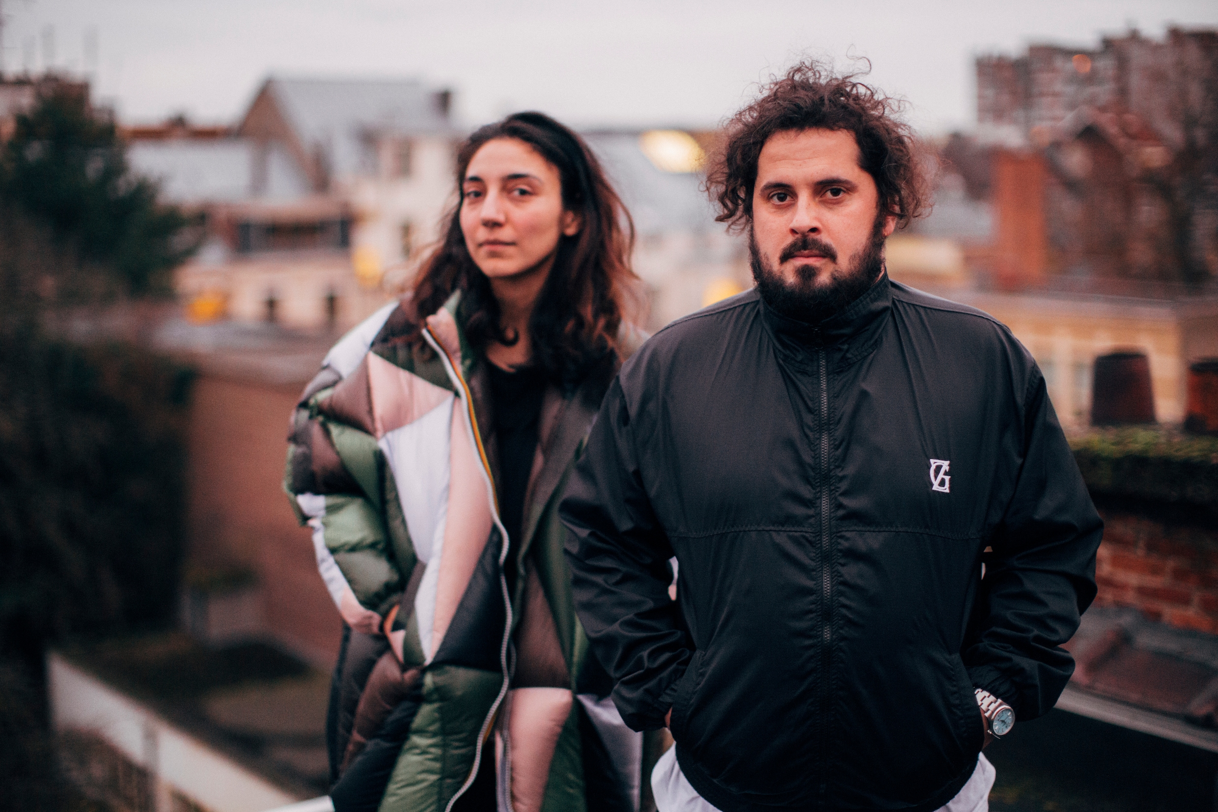 ‘Veel van de mooiste zinnen op onze plaat gaan over mijn vriendin, en ...