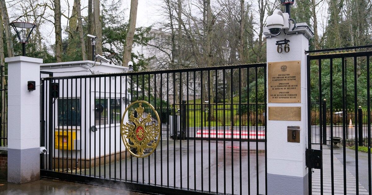 Permanente Politiebewaking Voor Russische Ambassade Brussel Kost Overheid Miljoenen De Morgen