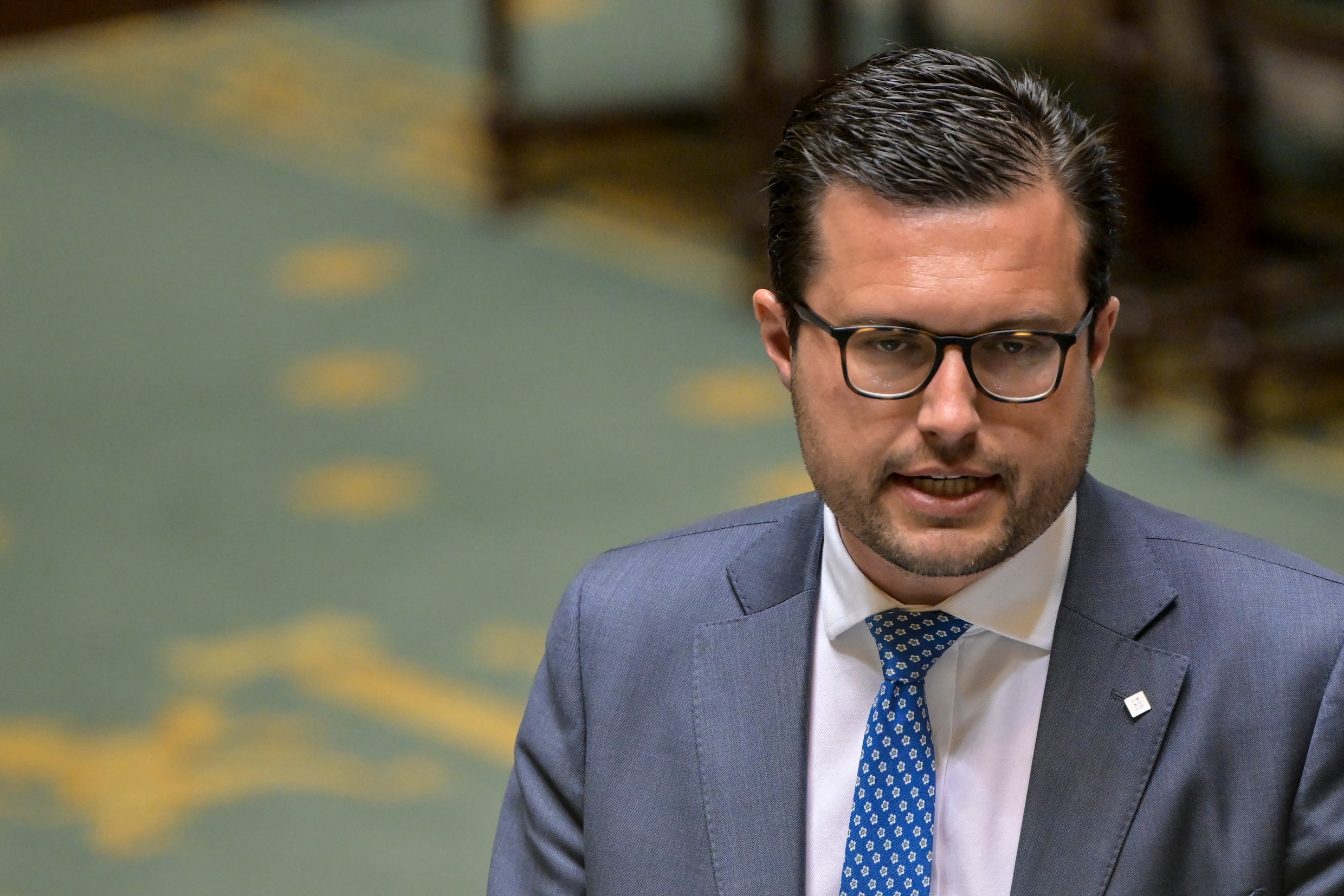 Krijgen Vlaamse partijen geld uit Rusland? Open Vld wil het laten ...