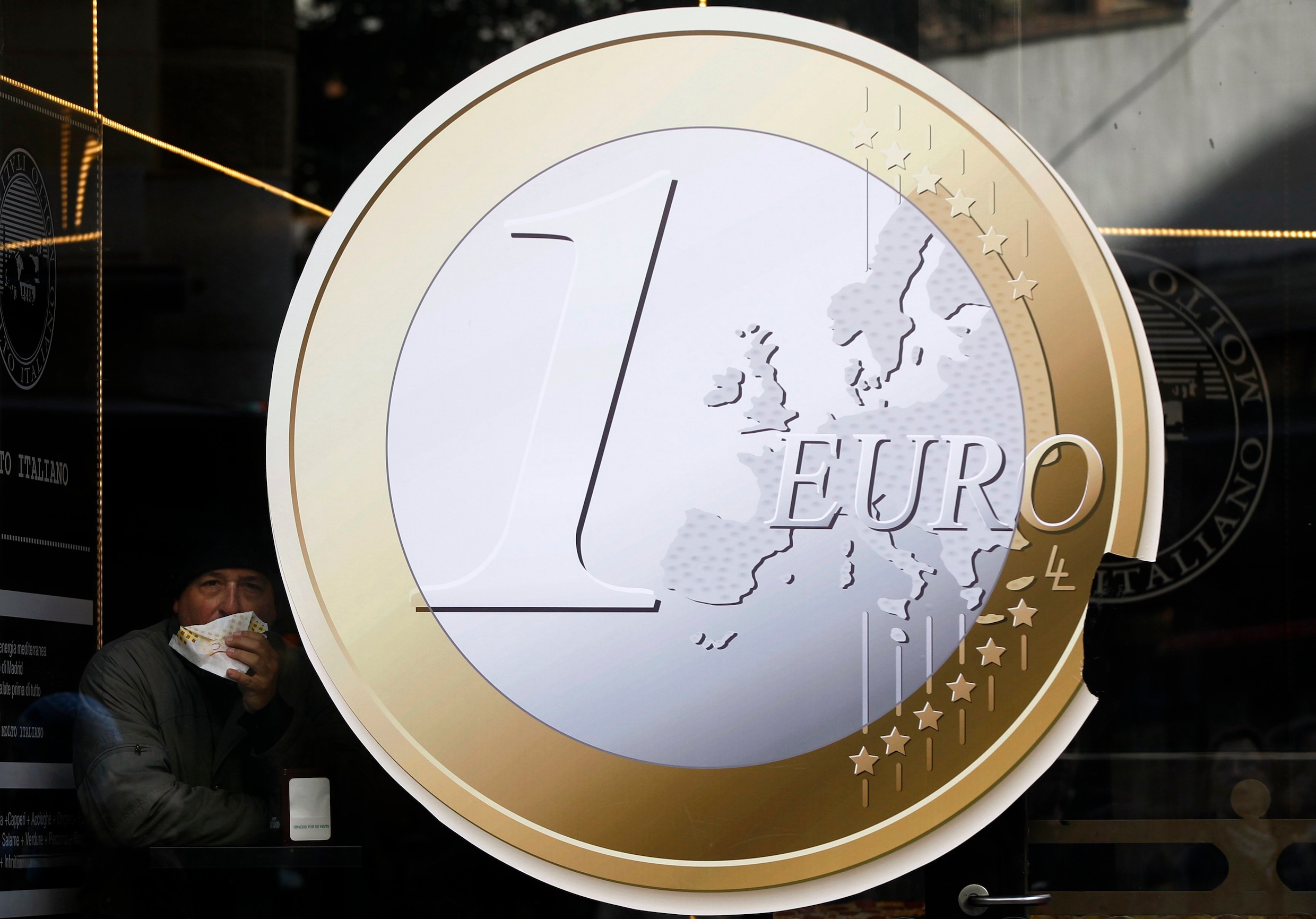Euro blijft op één na grootste wereldmunt | De Morgen