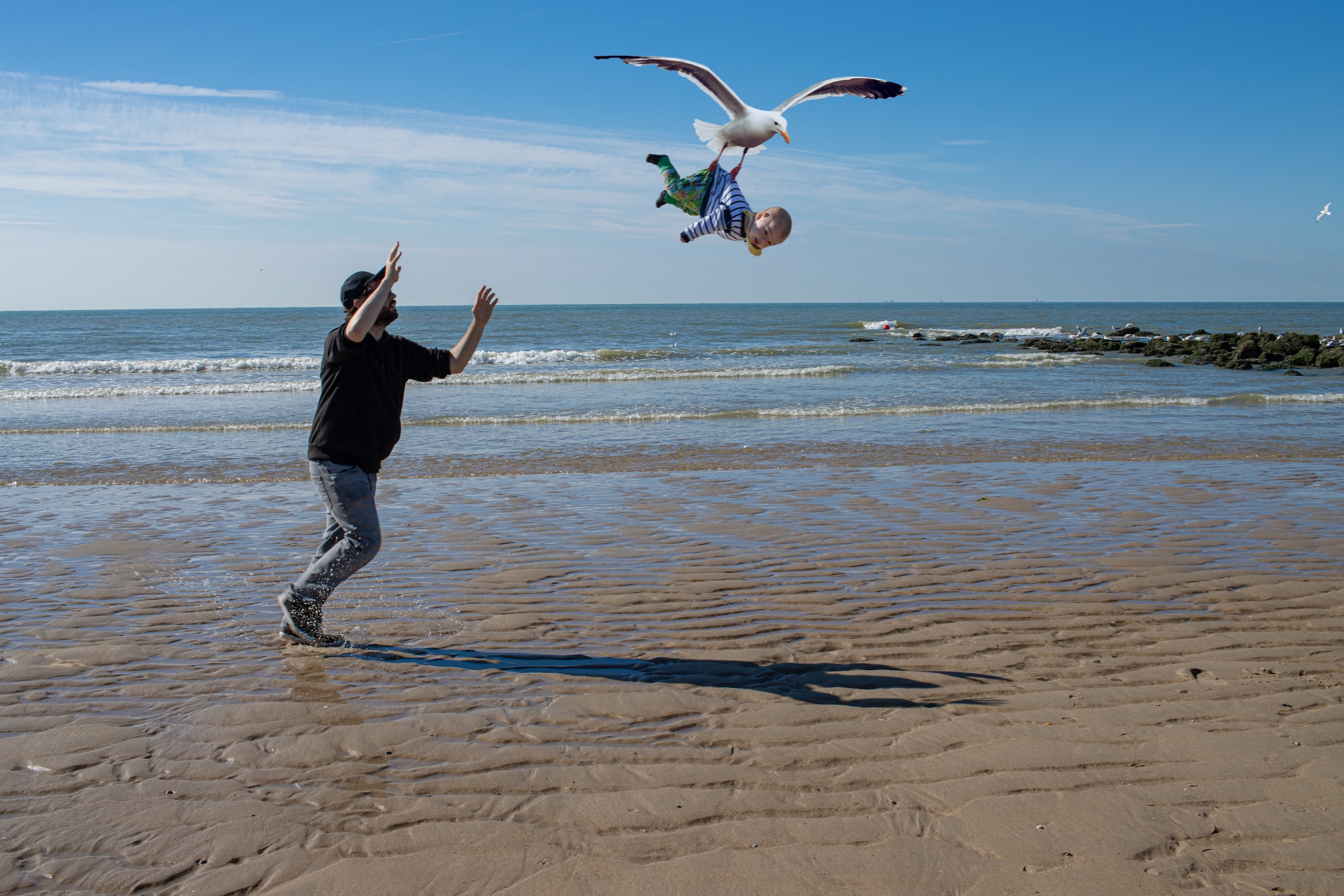 ‘Ik lach vooral met het cliché van de overbezorgde moeders en de ...