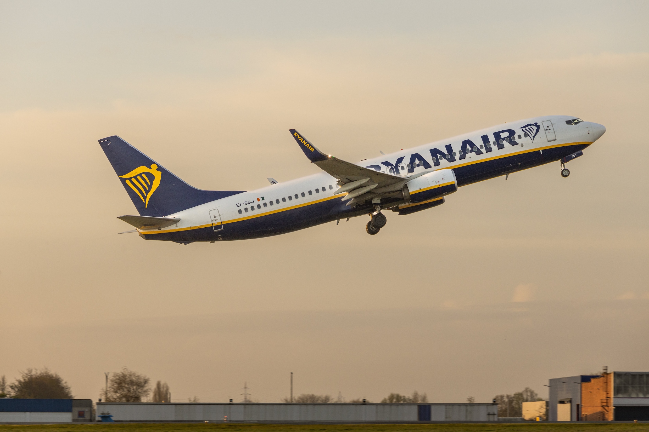Geen staking tijdens kerstperiode: Ryanair-piloten keuren voorakkoord ...