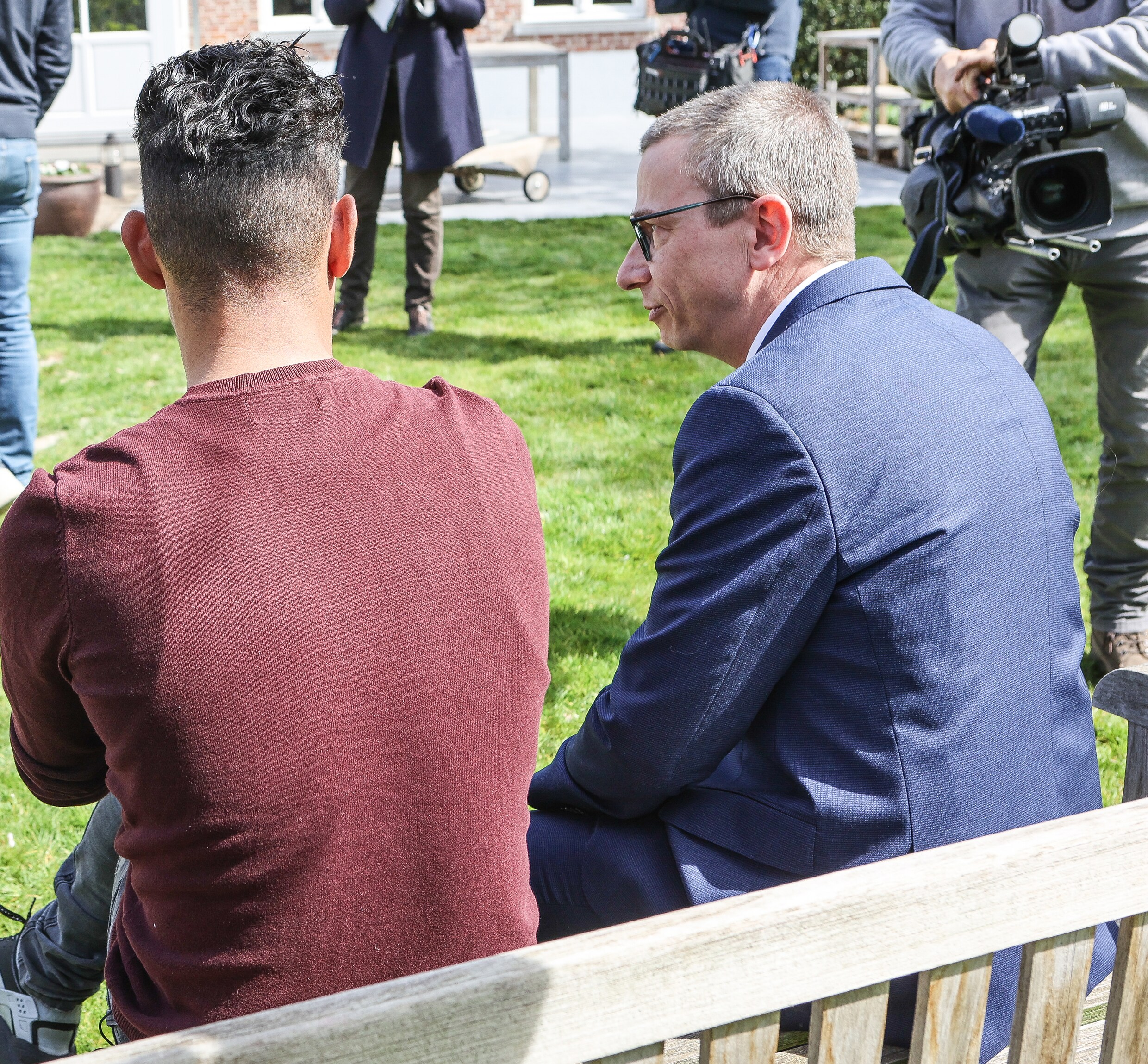 Jonge transmigrant won een jaar geleden 250.000 euro met kraslotje ...