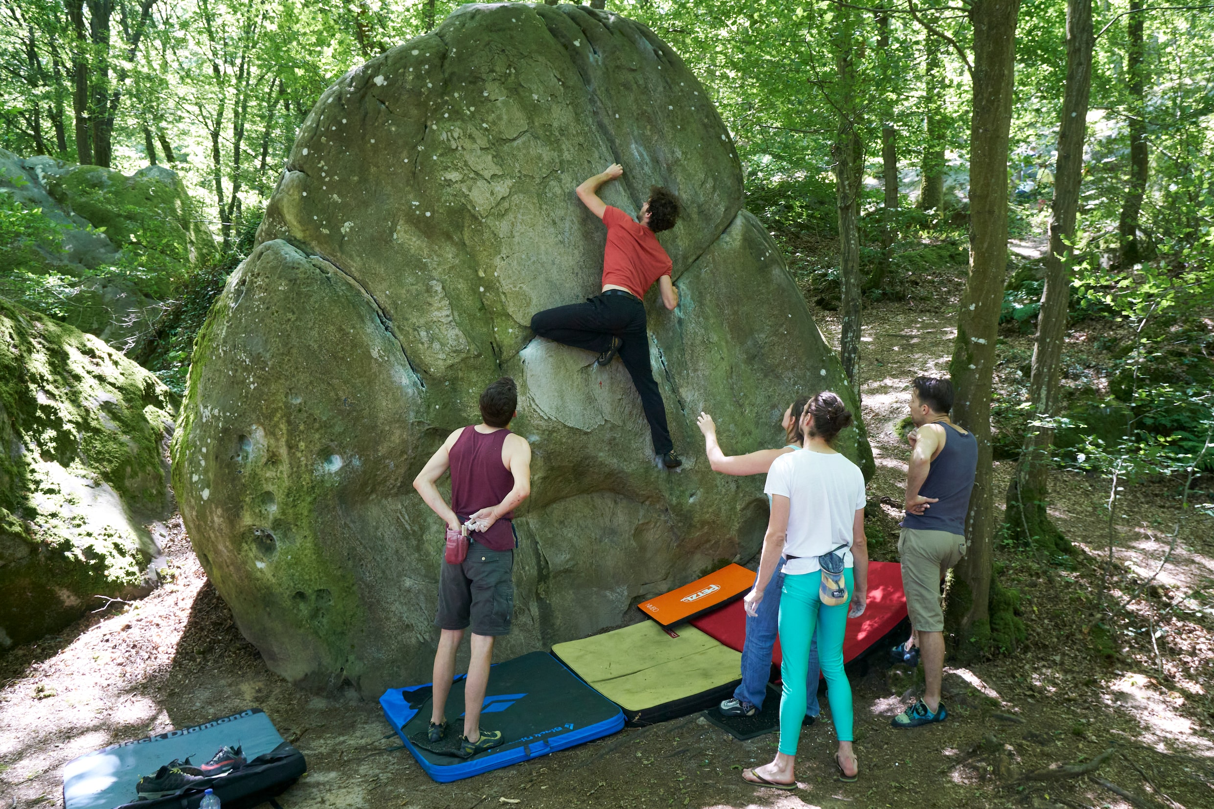 Klimmen tot je erbij neervalt: nieuwe sporthype boulderen verovert het ...