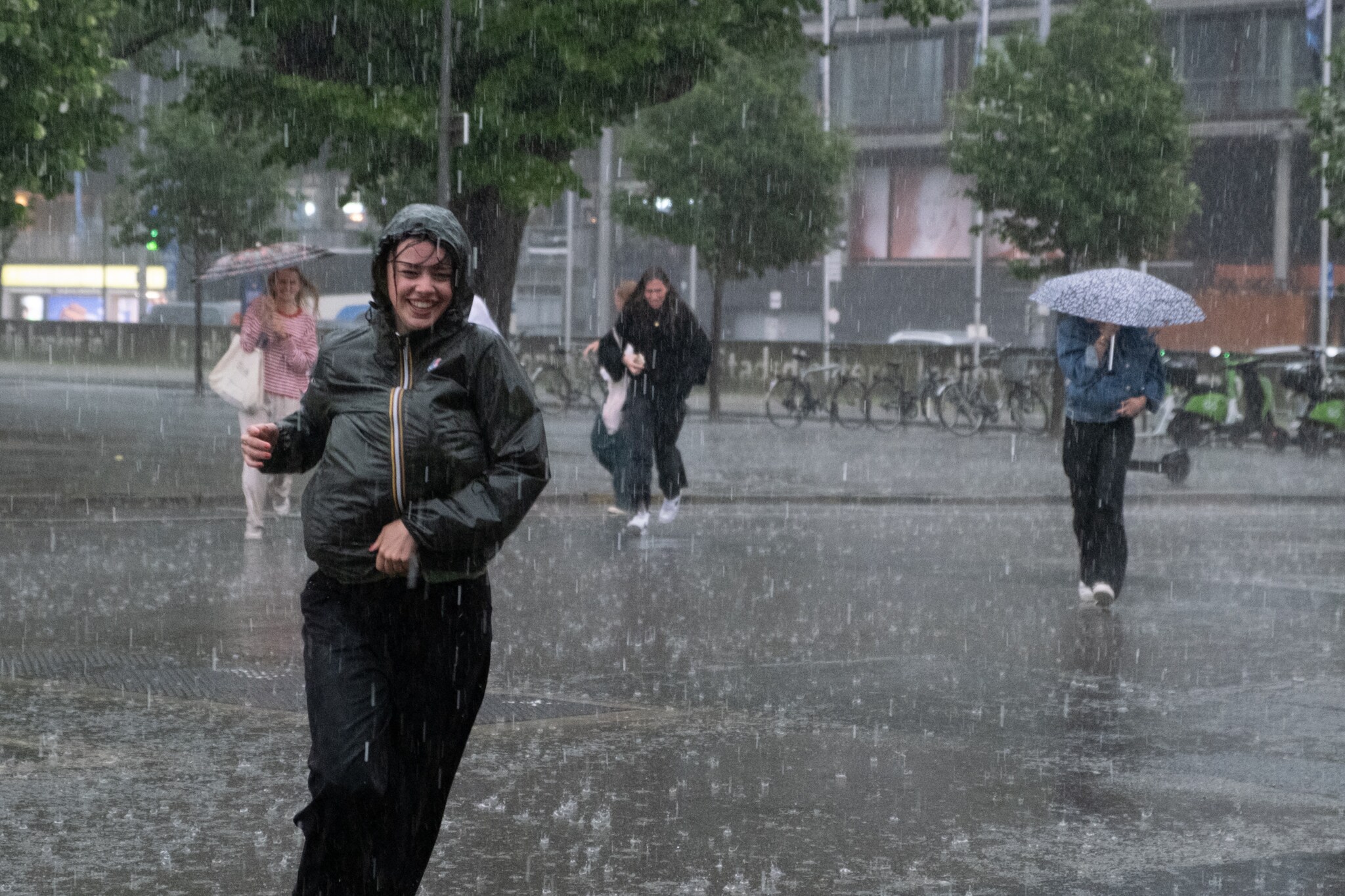 Weerbericht: een regenachtig doch warm eind van het jaar | De Morgen