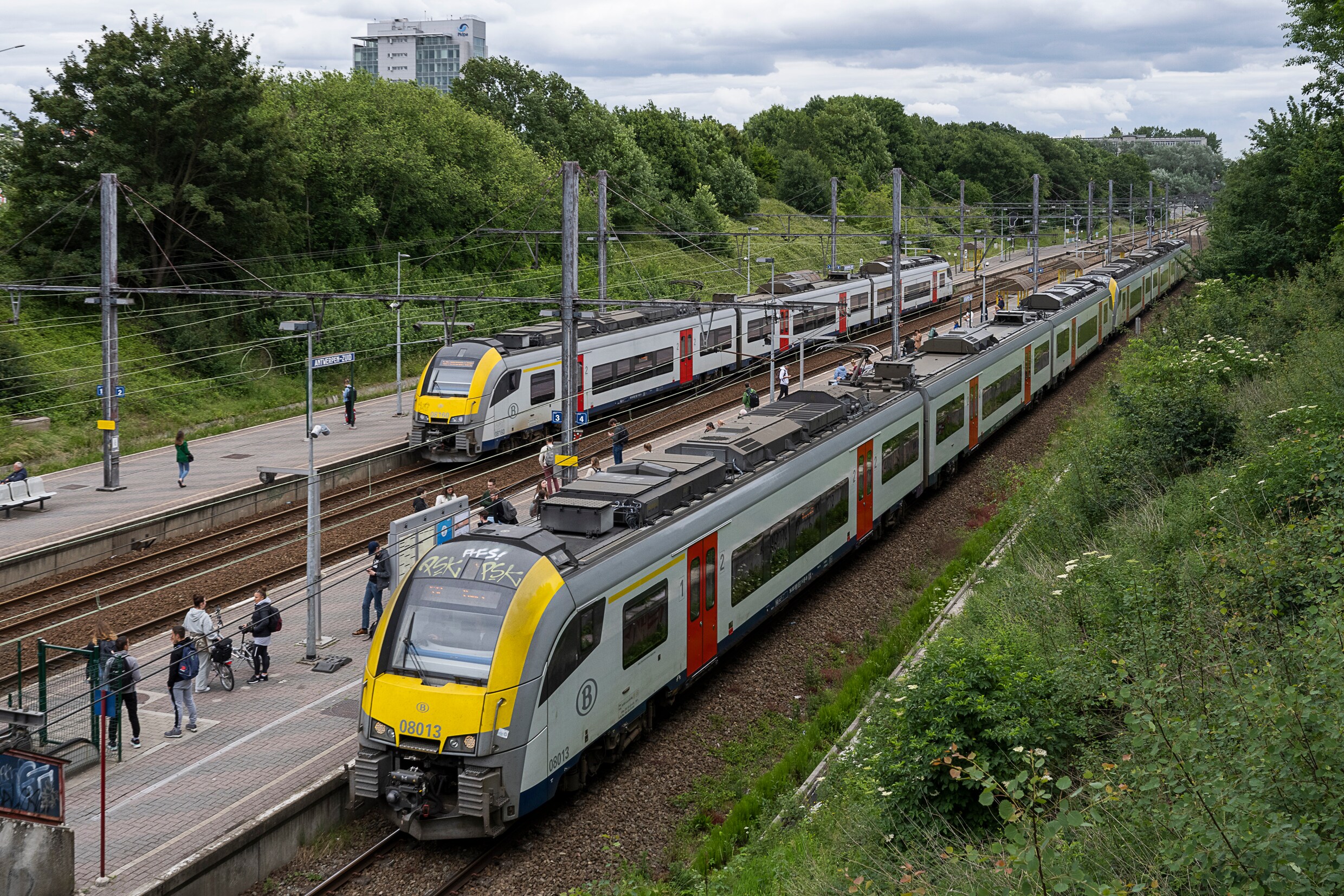 Opnieuw één spoor beschikbaar voor treinverkeer tussen Antwerpen-Zuid ...