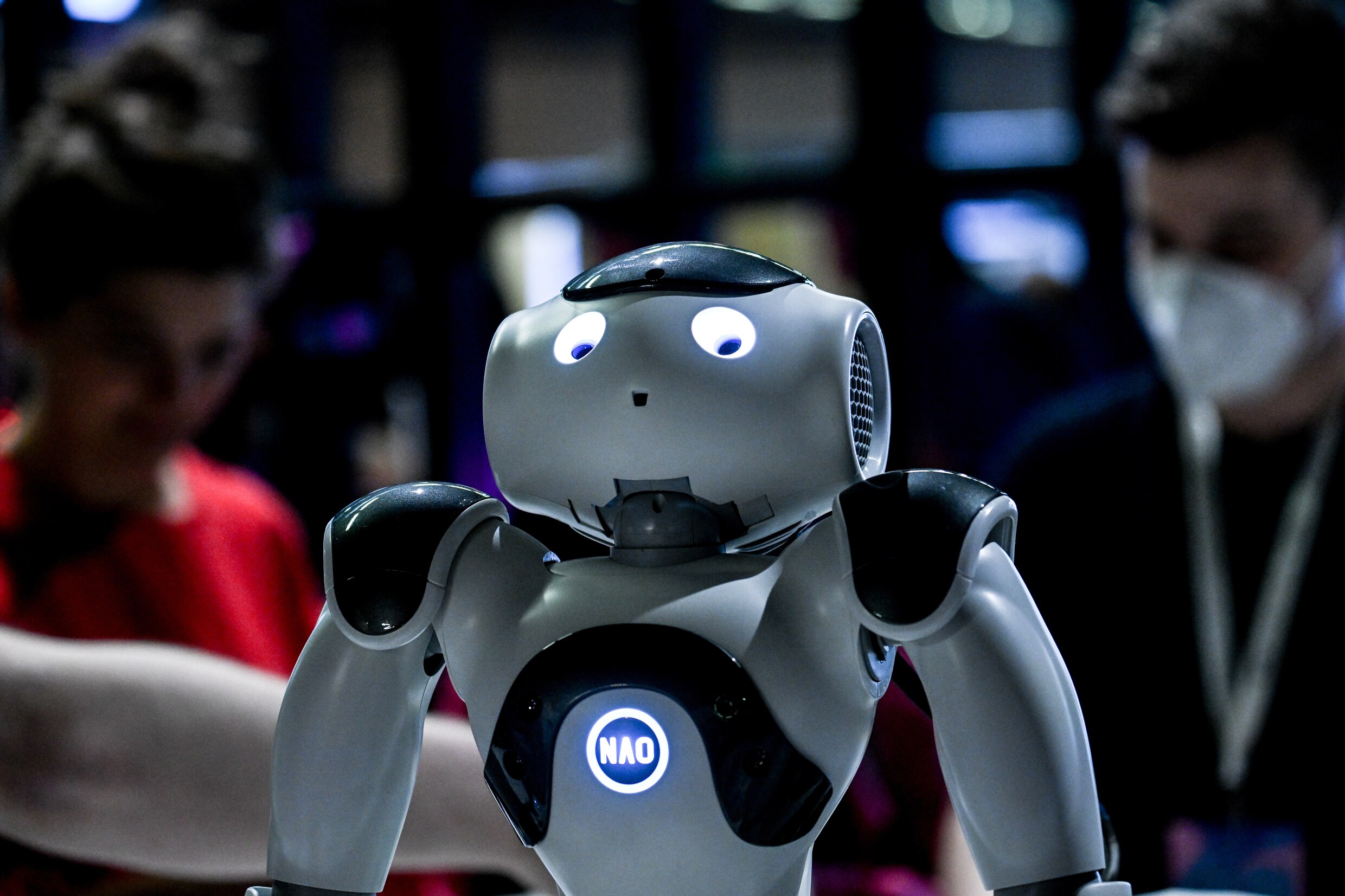 Kunnen robots bang zijn? Er zijn belangrijkere vragen over AI | De Morgen