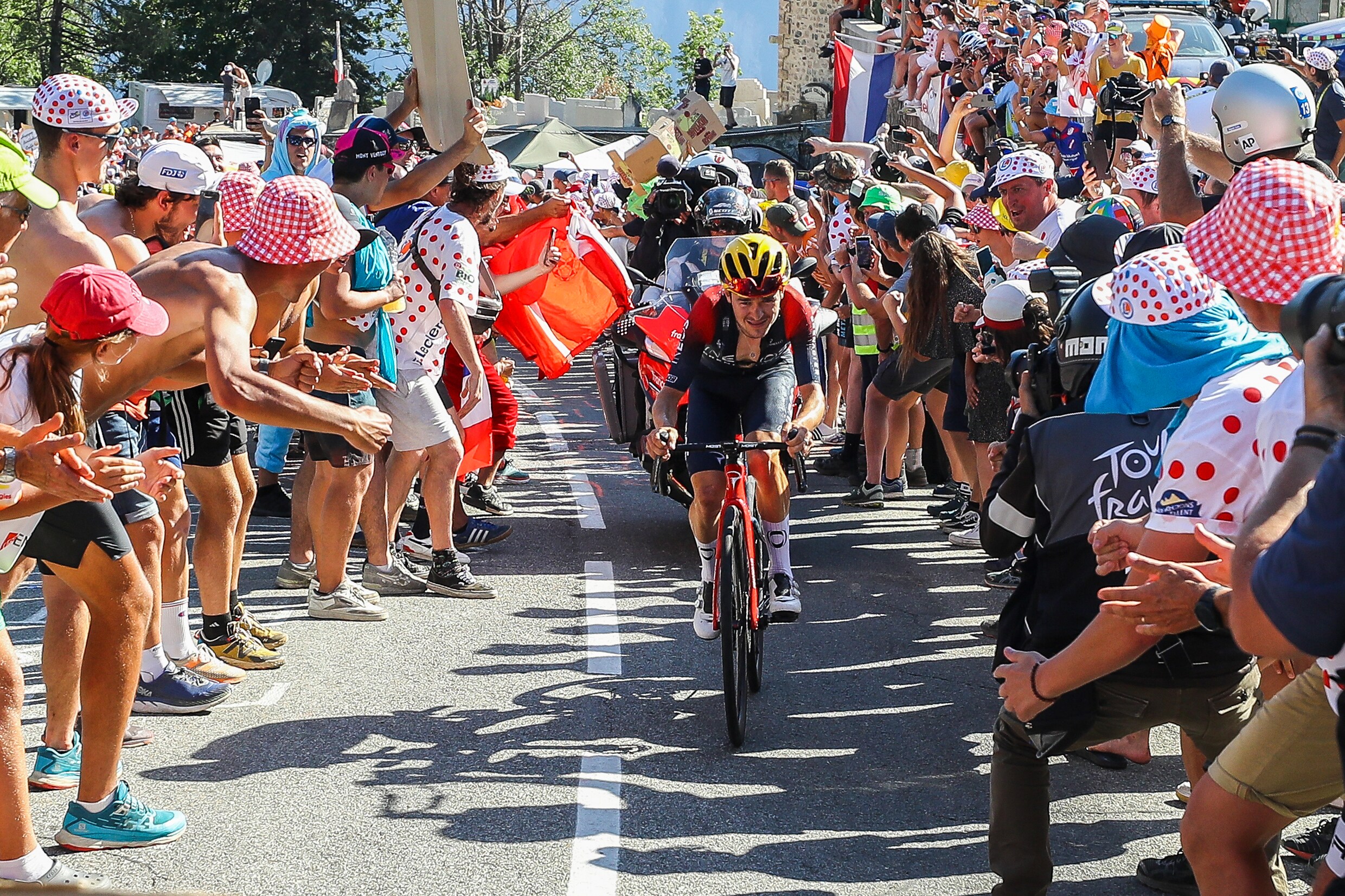 Nog geen keuzestress: ‘Pidcock blijft twee paden bewandelen’ | De Morgen