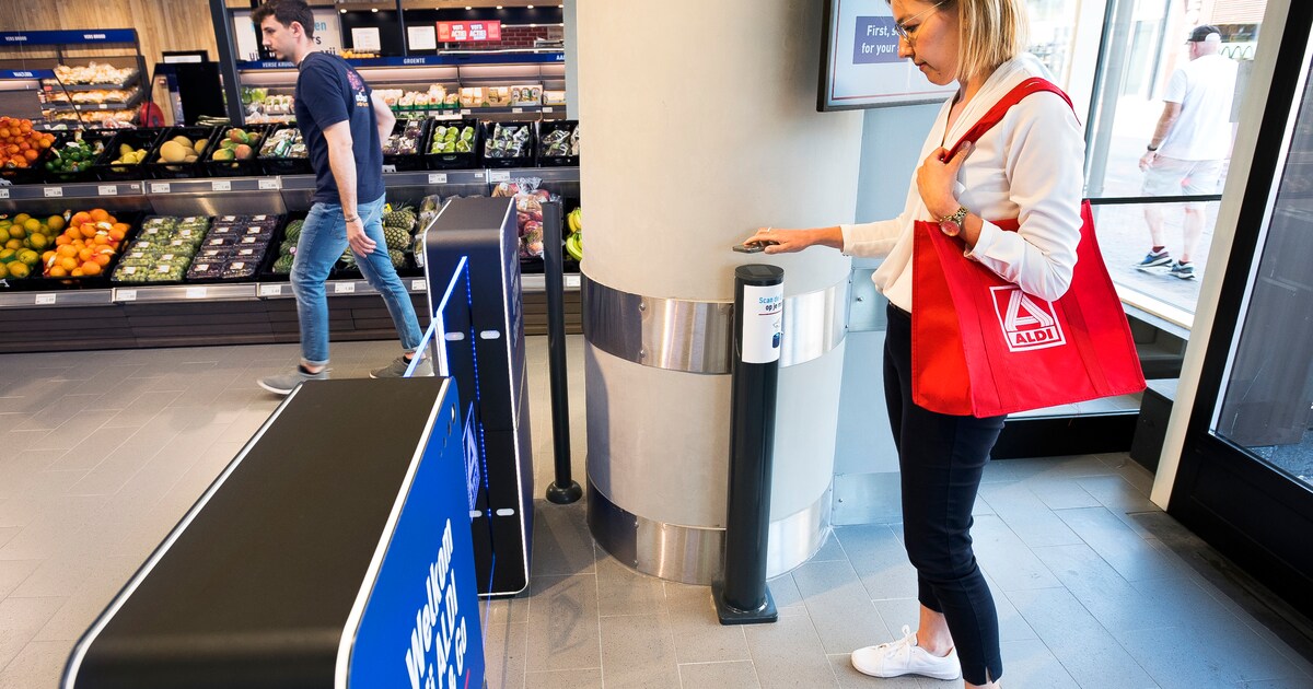 Supermarkt van de toekomst? In deze Aldi staat geen enkele kassa of ...