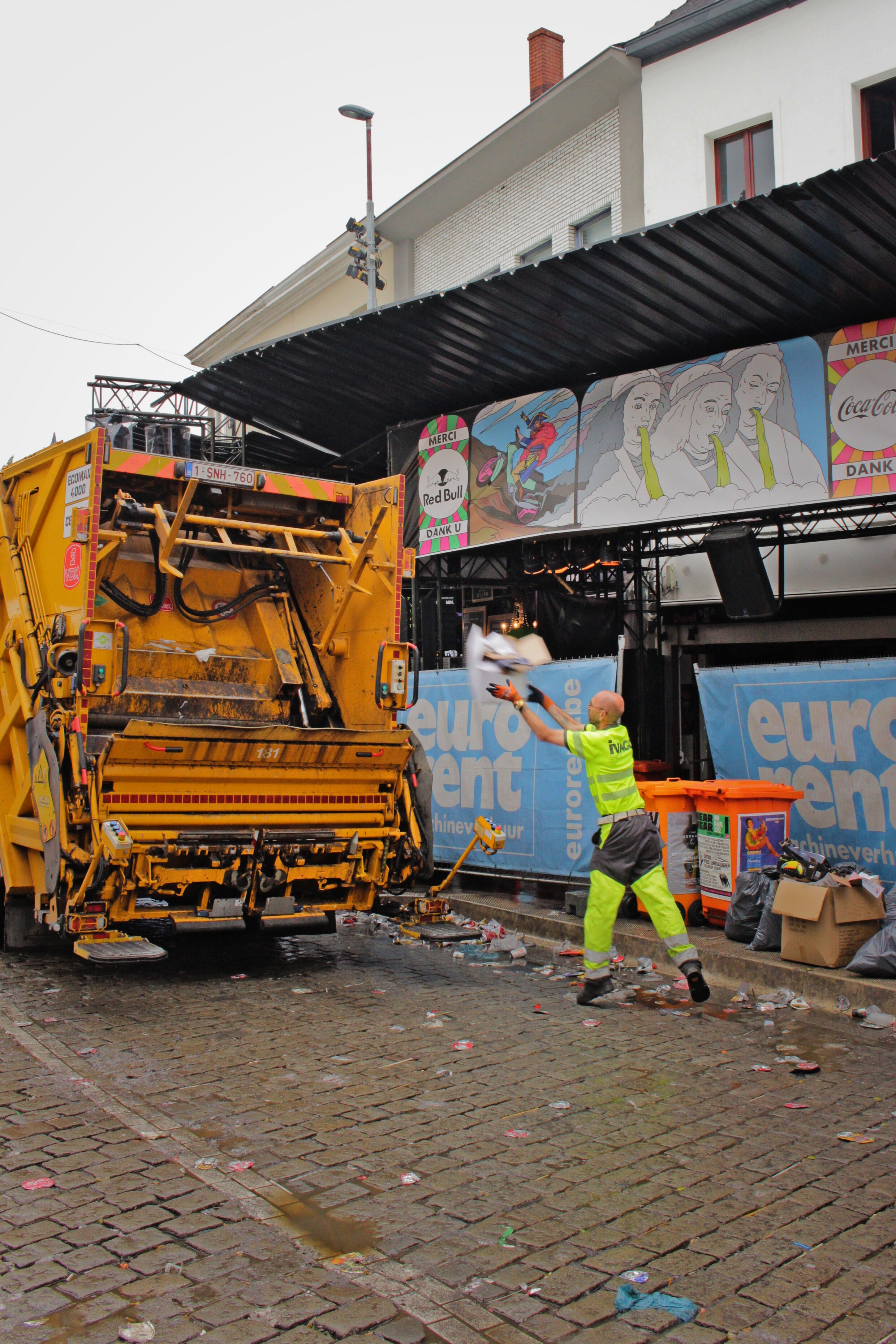 U zou verwachten dat afval ruimen op de Gentse Feesten een tuchtstraf ...