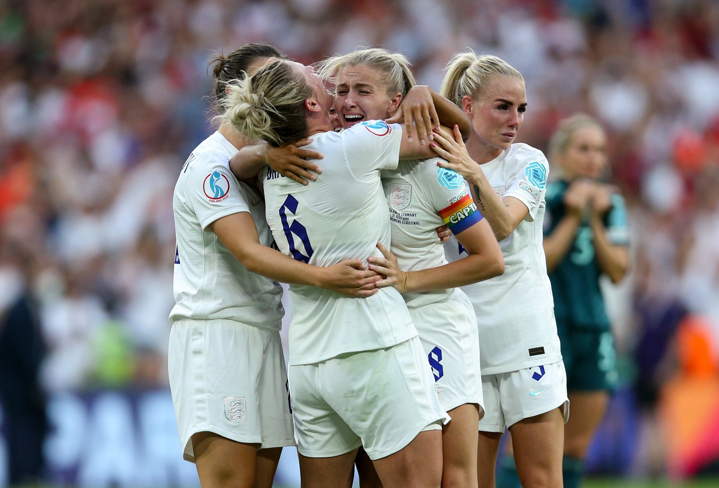 Engelse voetbalvrouwen kronen zich allereerste keer tot Europees ...