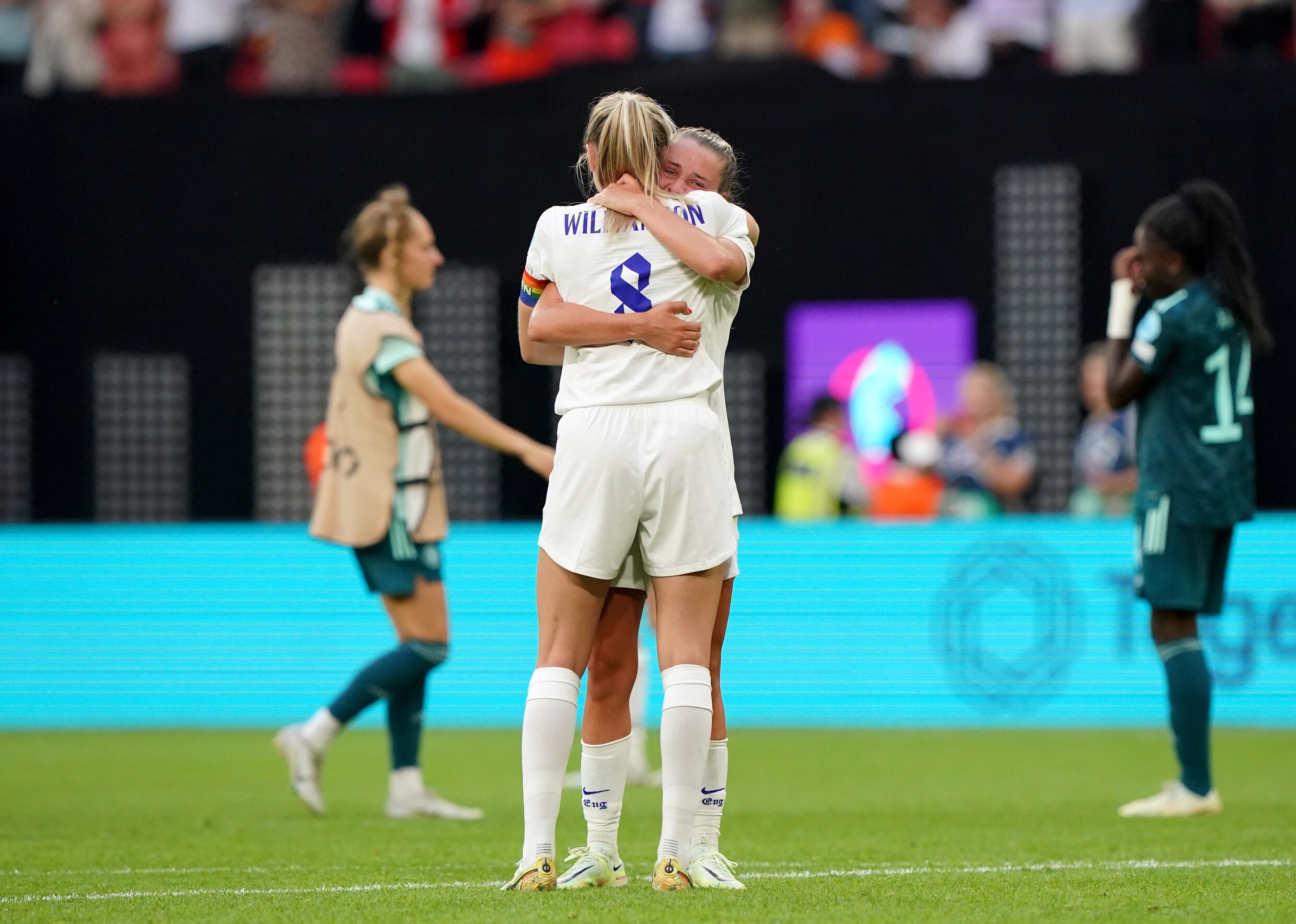 Engelse voetbalvrouwen kronen zich allereerste keer tot Europees ...