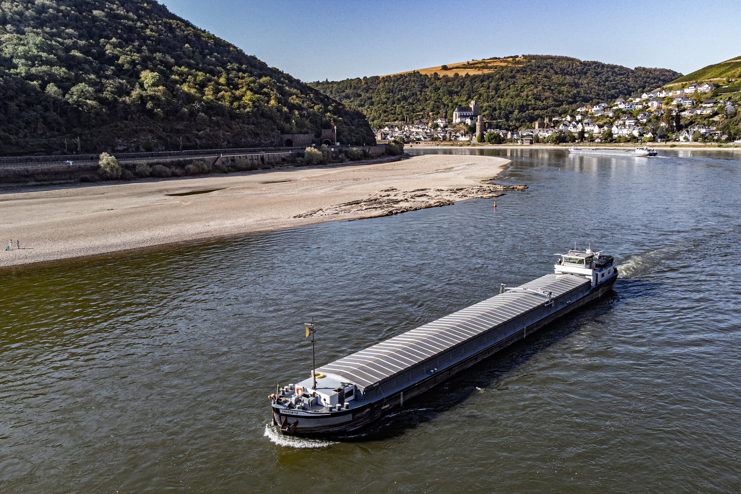 Waterpeil op kritiek punt Rijn stijgt volgende week waarschijnlijk fors ...
