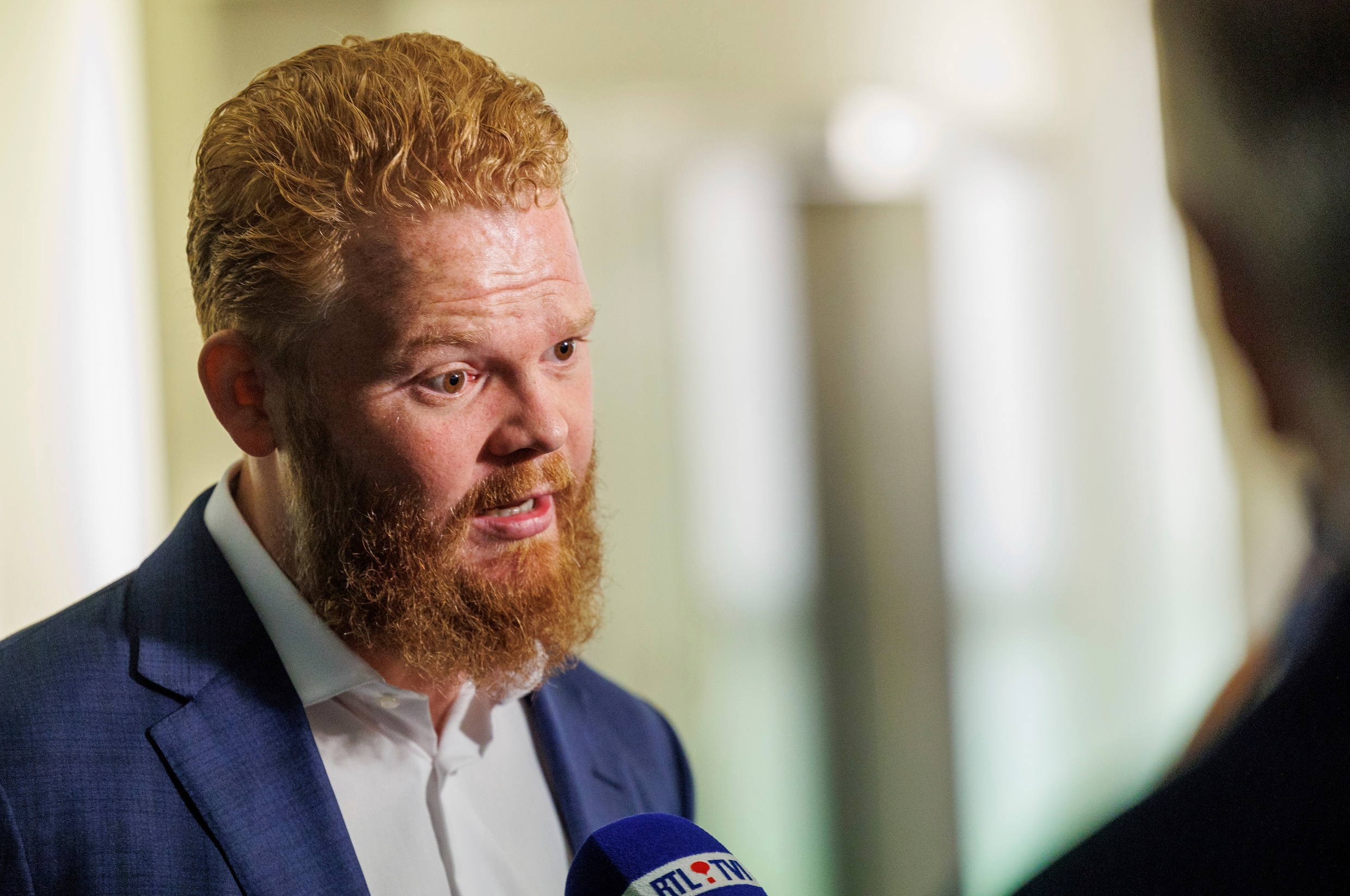 Live - Terreurproces wordt officieel uitgesteld • Van Quickenborne gaat ...