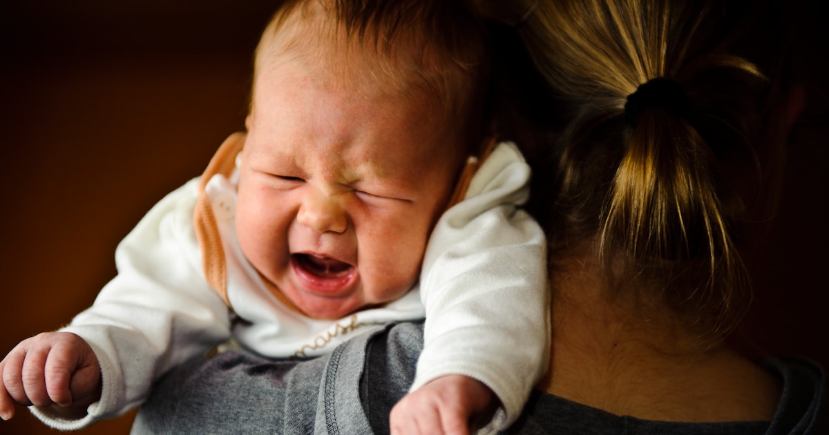 Eindelijk bewezen: dit is hoe je een huilende baby het beste in slaap ...