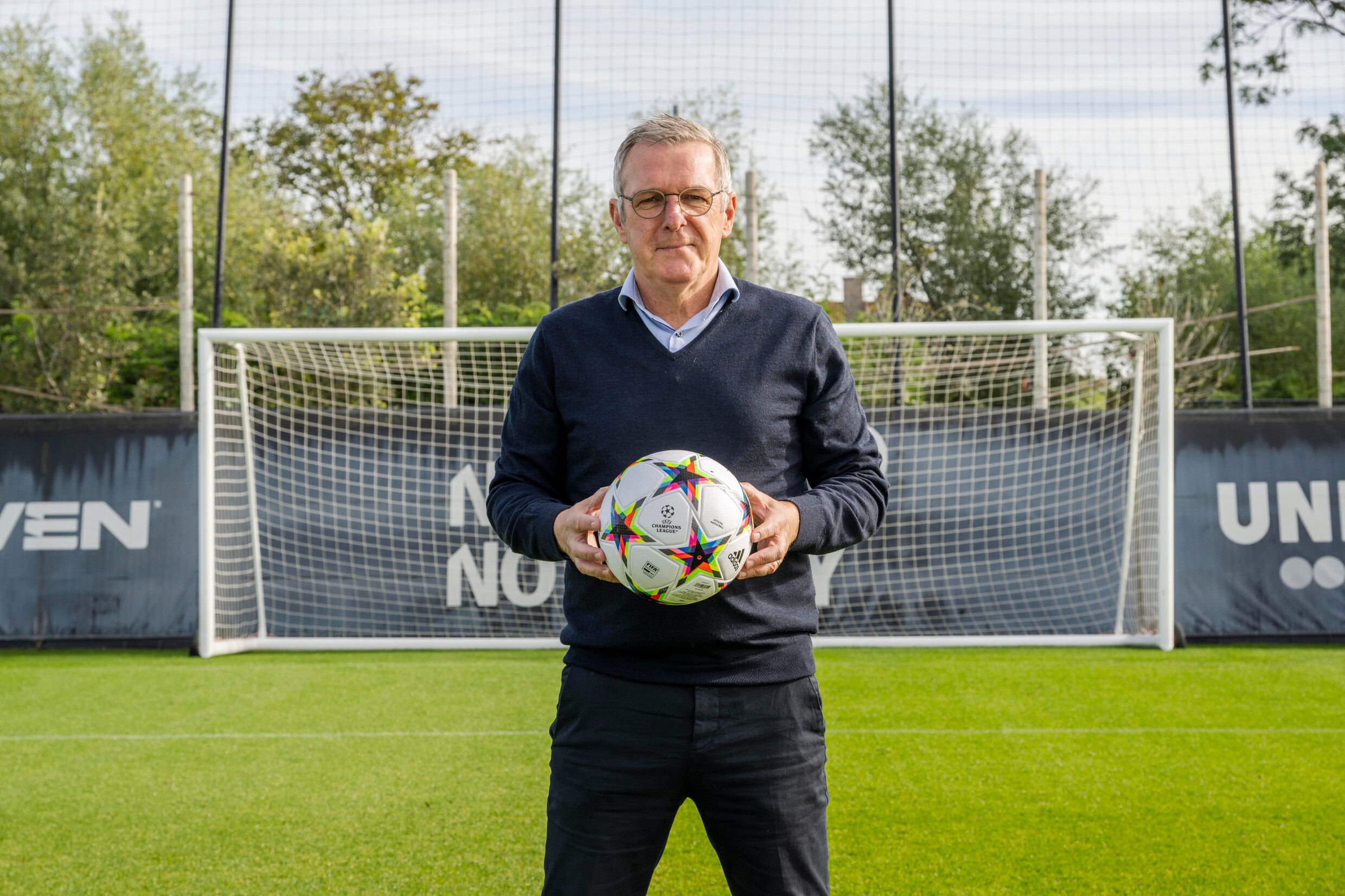 Ex-profvoetballer Leo Van der Elst: ‘Onze Swat is nog op de lappen ...