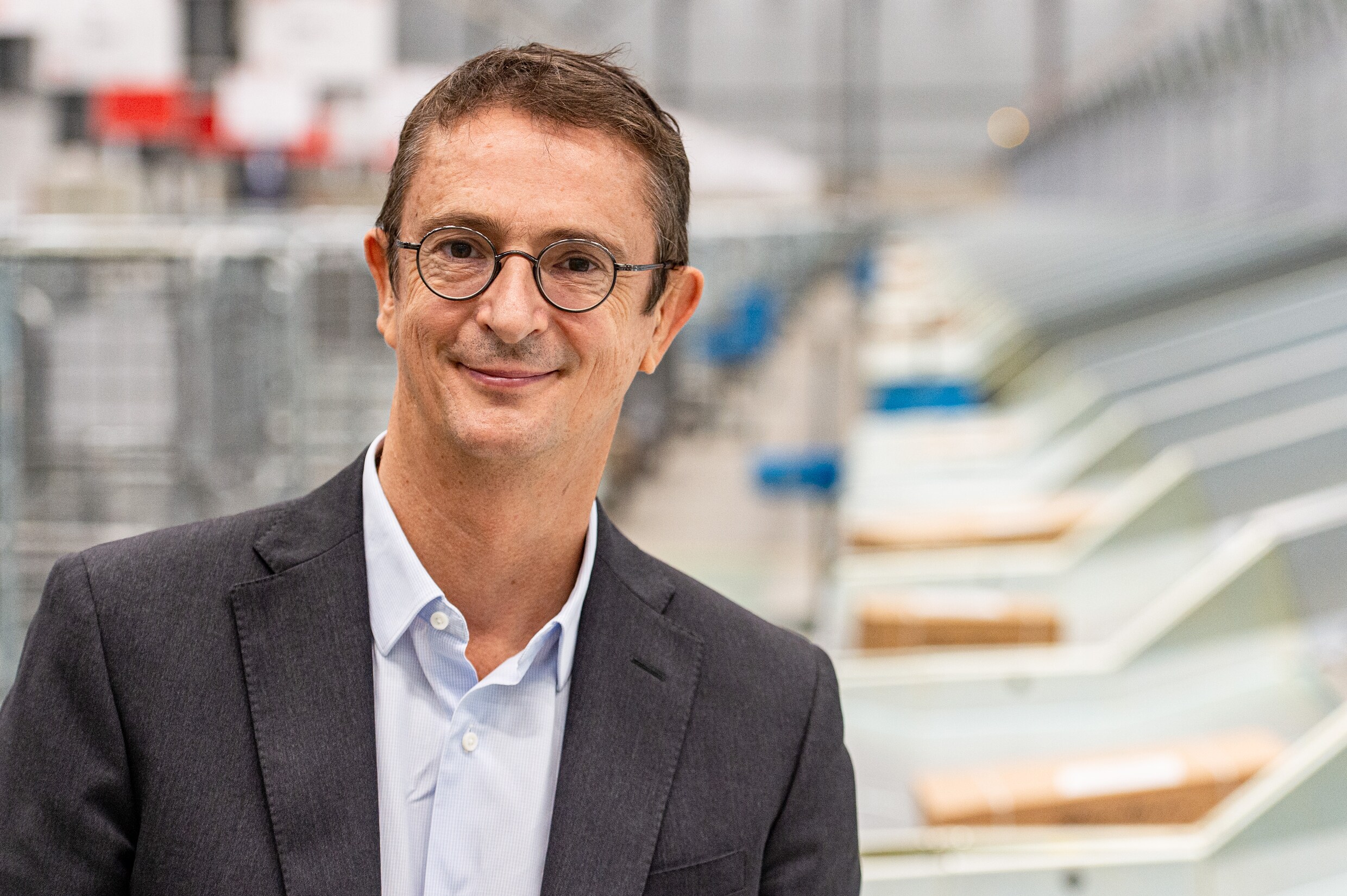 CEO Bpost zet tijdelijk stap opzij wegens intern onderzoek | De Morgen