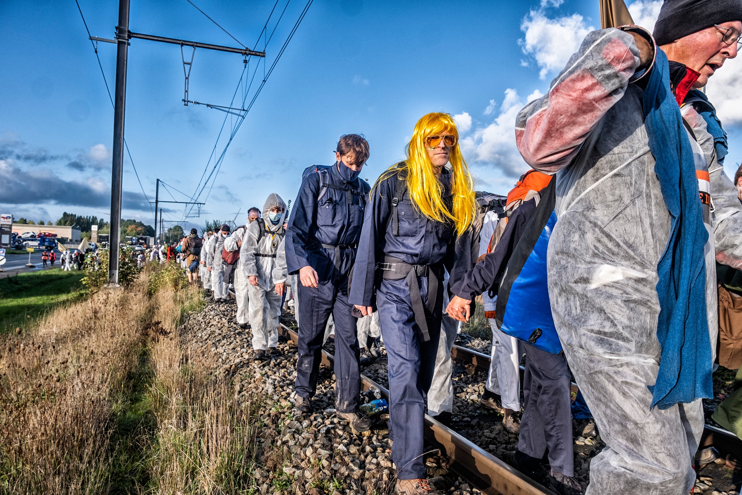 Actiegroep ‘Code Rood’ blokkeert site TotalEnergies: ‘Kwaad om de hoge ...
